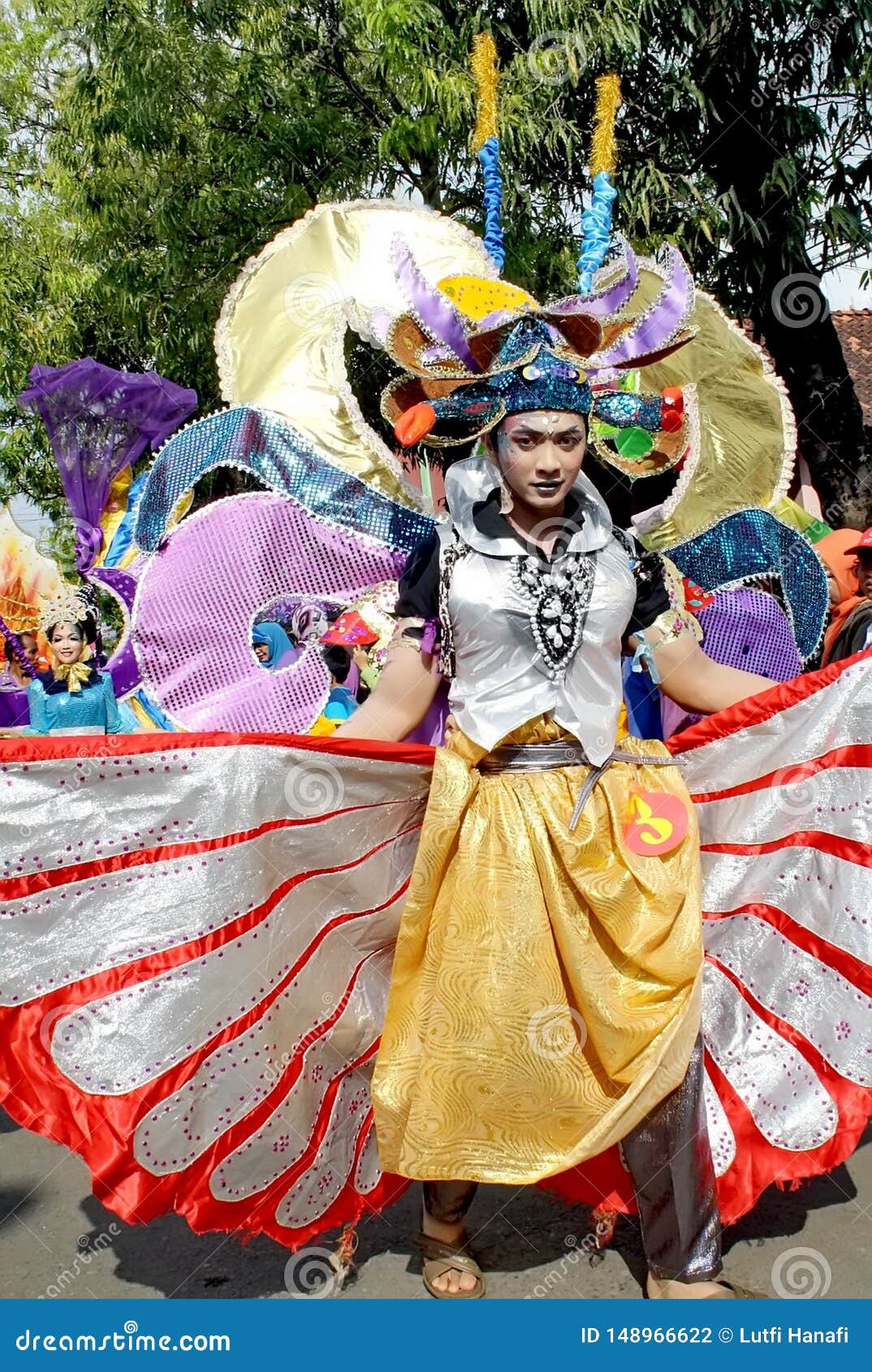 Costume Parade Participants while Preparing To Perform Editorial ...