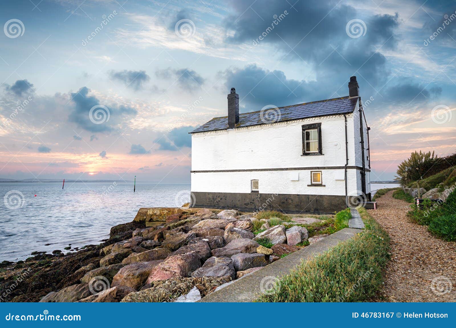 Cottage on the Sea Shore stock image. Image of shoreline - 46783167