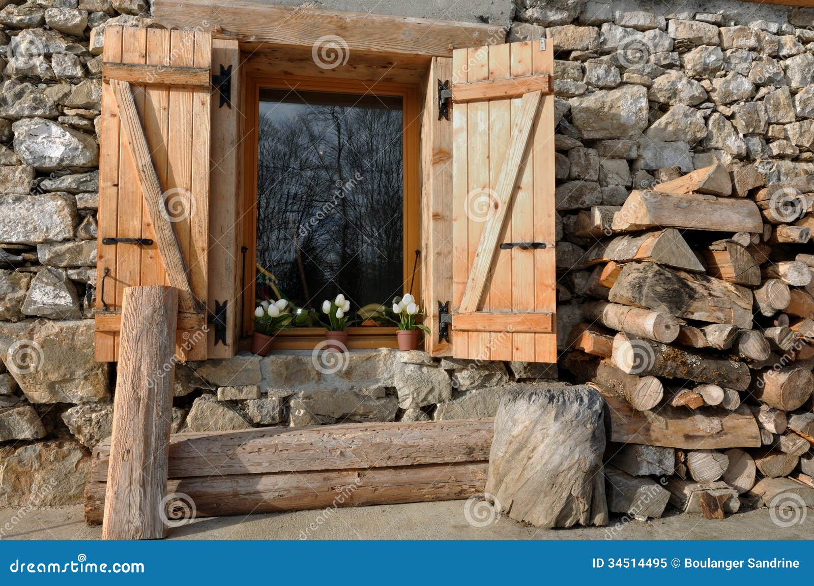 Cottage of stone and wood stock image. Image of wooden - 34514495