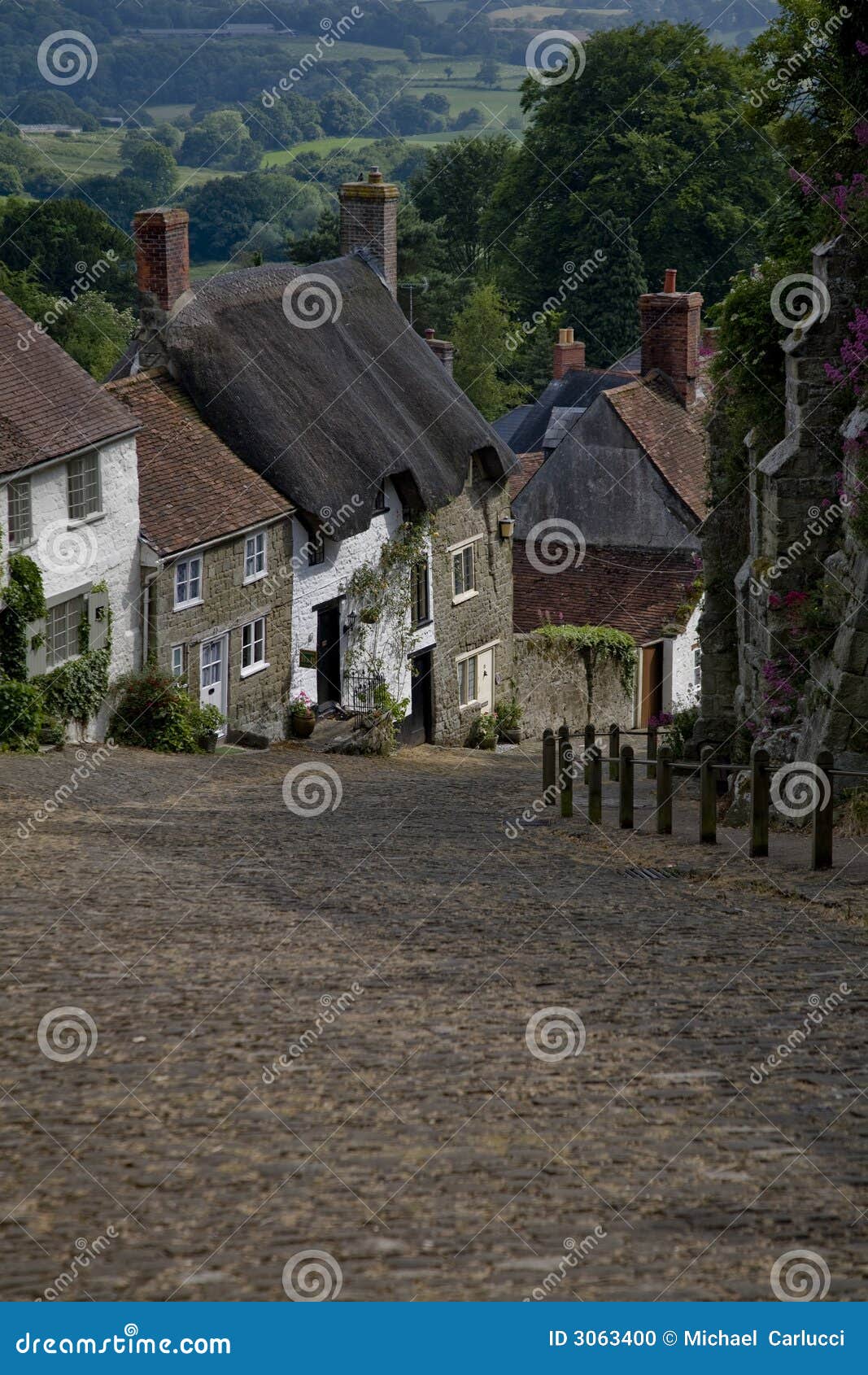 Cottages on a country lane stock photo. Image of england - 3063400