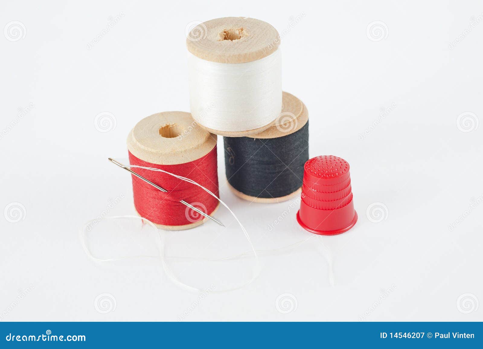 Cotton Reels with Needle and Thimble Stock Image - Image of craft ...