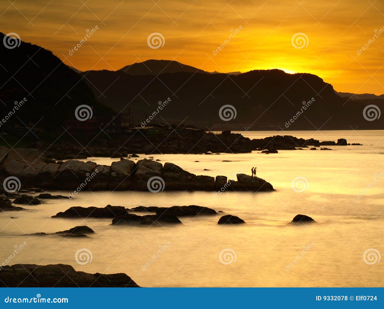 Golden Sunshine On The Sea Background, Backdrops Royalty-Free Stock ...