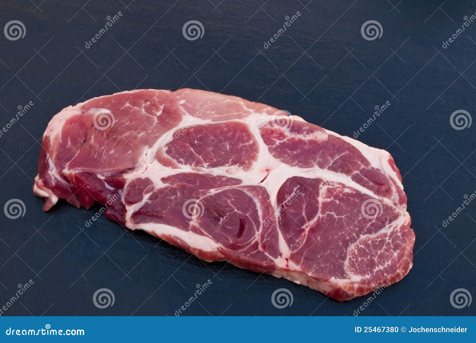 Cou de porc photo stock. Image du fond, vivacité, gros - 25467380