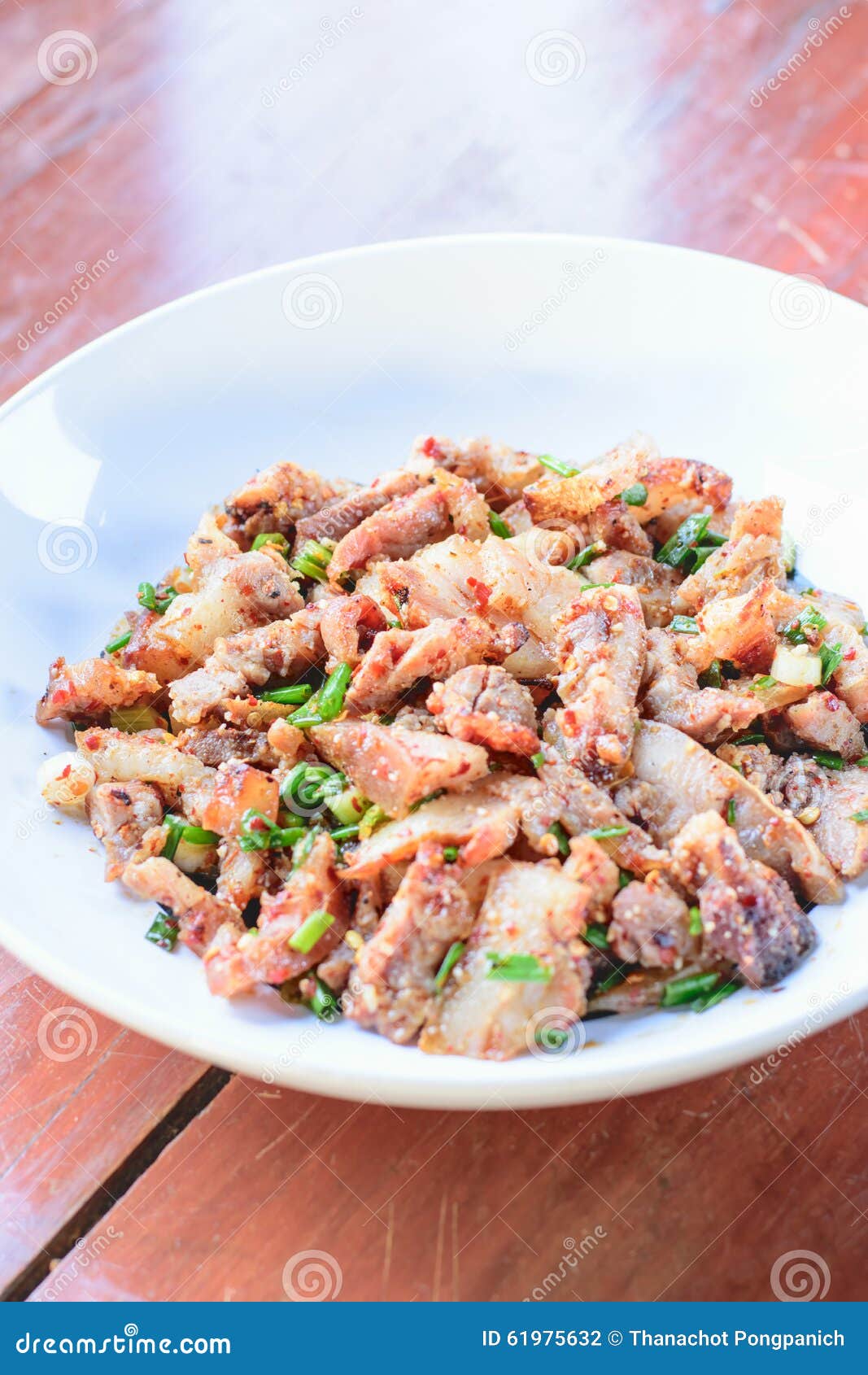 Cou De Porc Bouilli Par Charbon De Bois Photo stock - Image du sauce ...