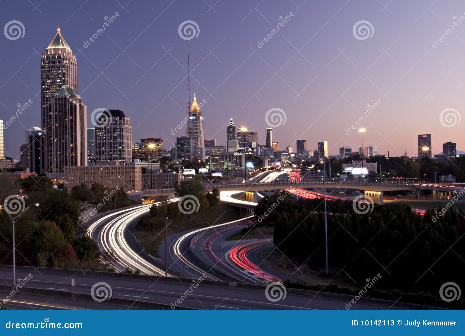 Coucher Du Soleil D'horizon D'Atlanta Image stock - Image du cityscape ...