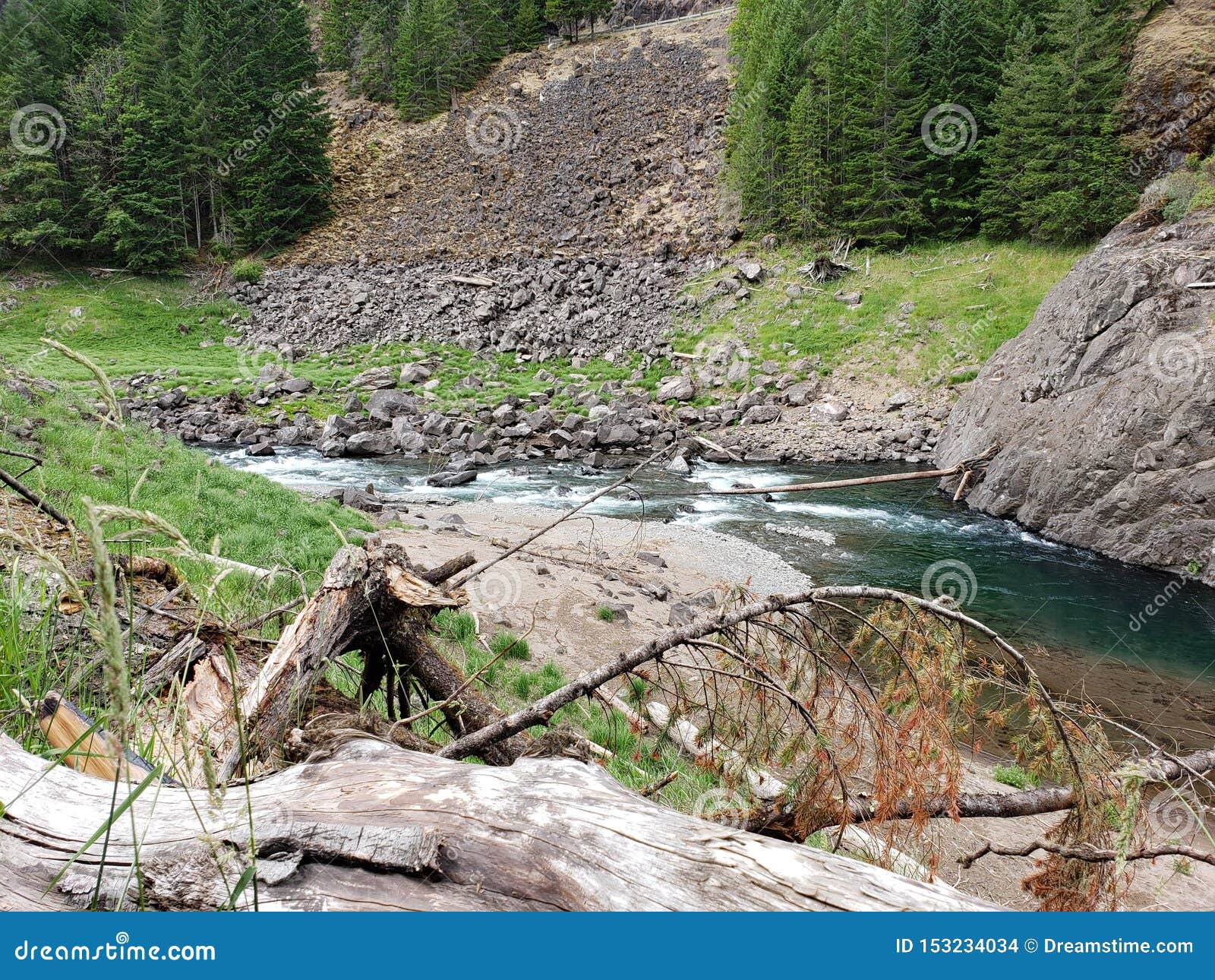 Cougar Reservoir Oregon stock photo. Image of waterfall - 153234034