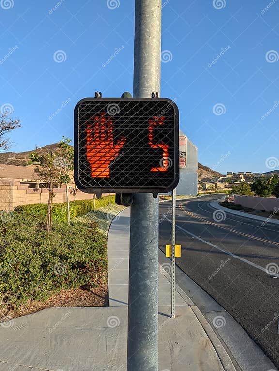 Countdown Timer at Pedestrian Crossing Traffic Light Stock Photo ...