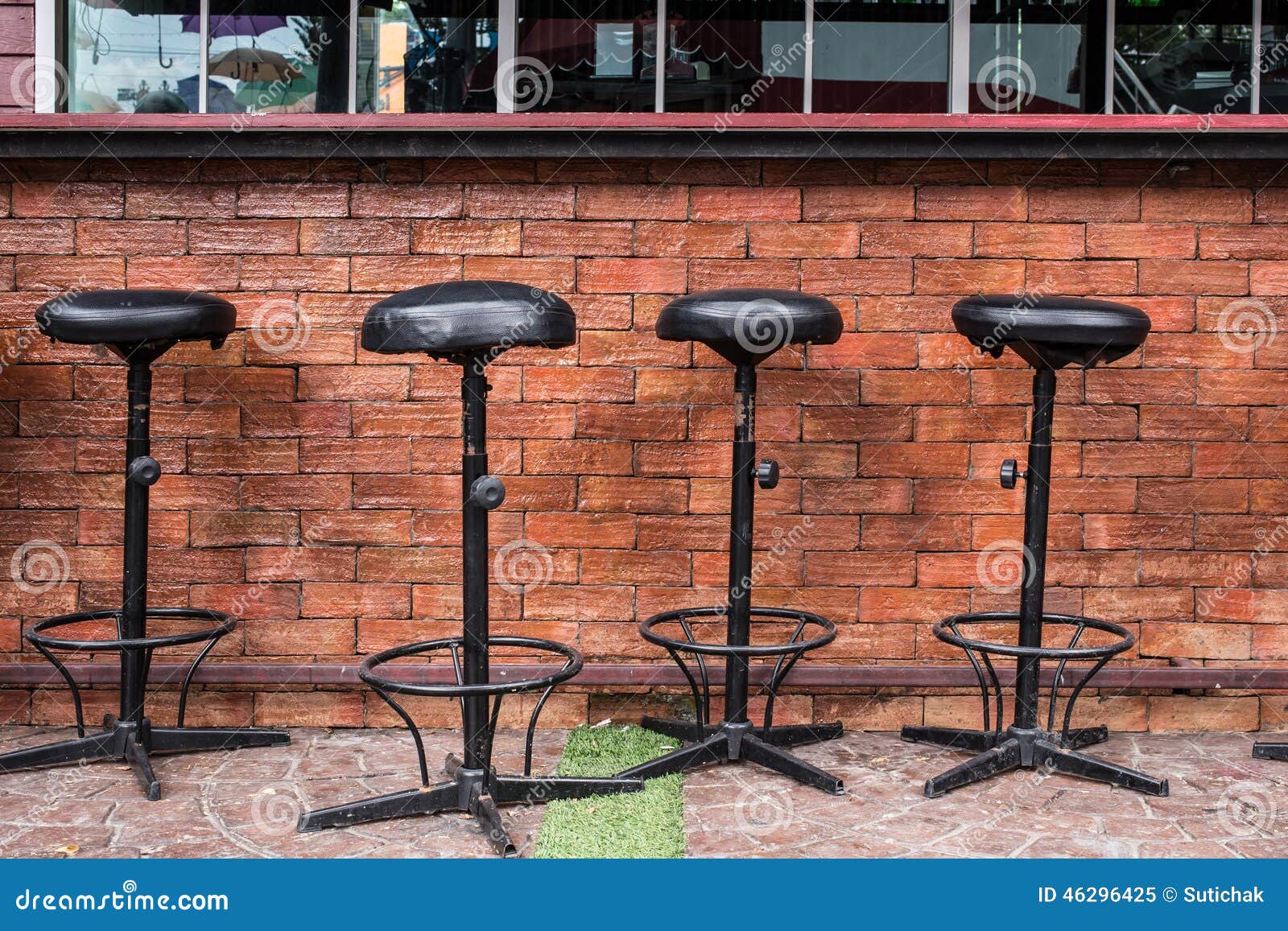 Counter Nightclub with Seat Bar Stock Image - Image of indoor, club ...