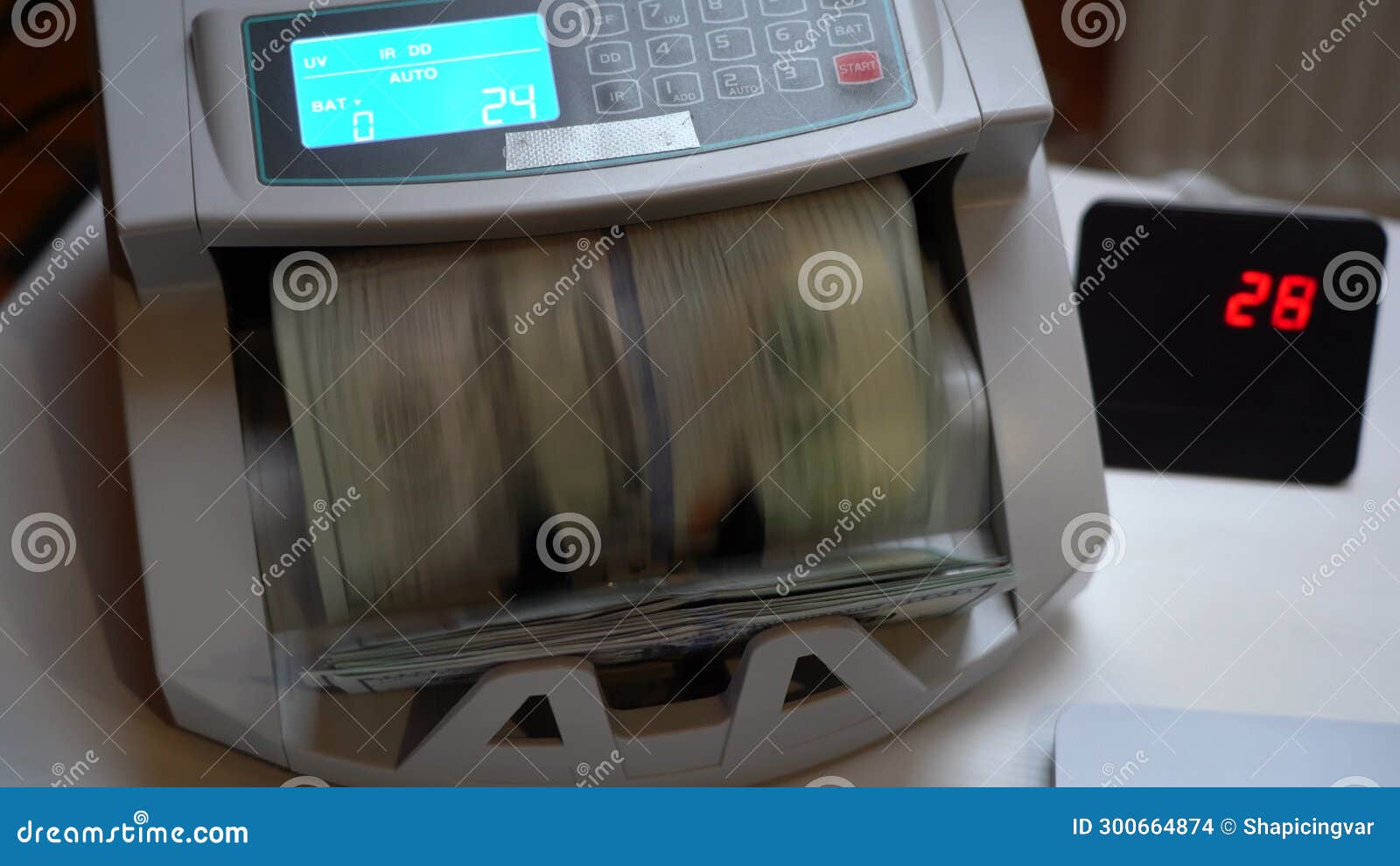 Counting Machine for Banknotes. Ukrainian Banknote Counting Machine ...