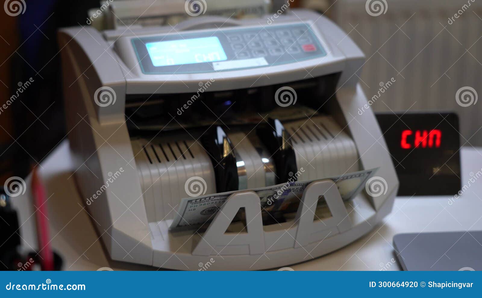 Counting Machine for Banknotes. Ukrainian Banknote Counting Machine ...