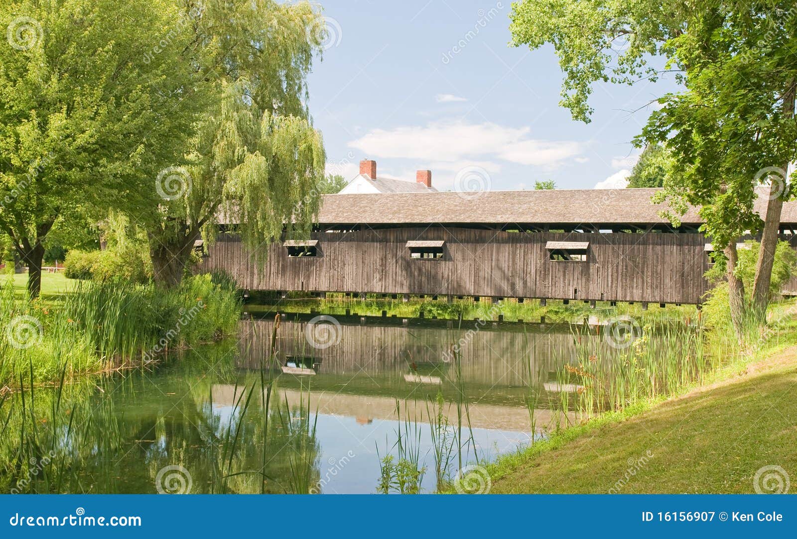 Country covered bridge stock image. Image of summertime - 16156907