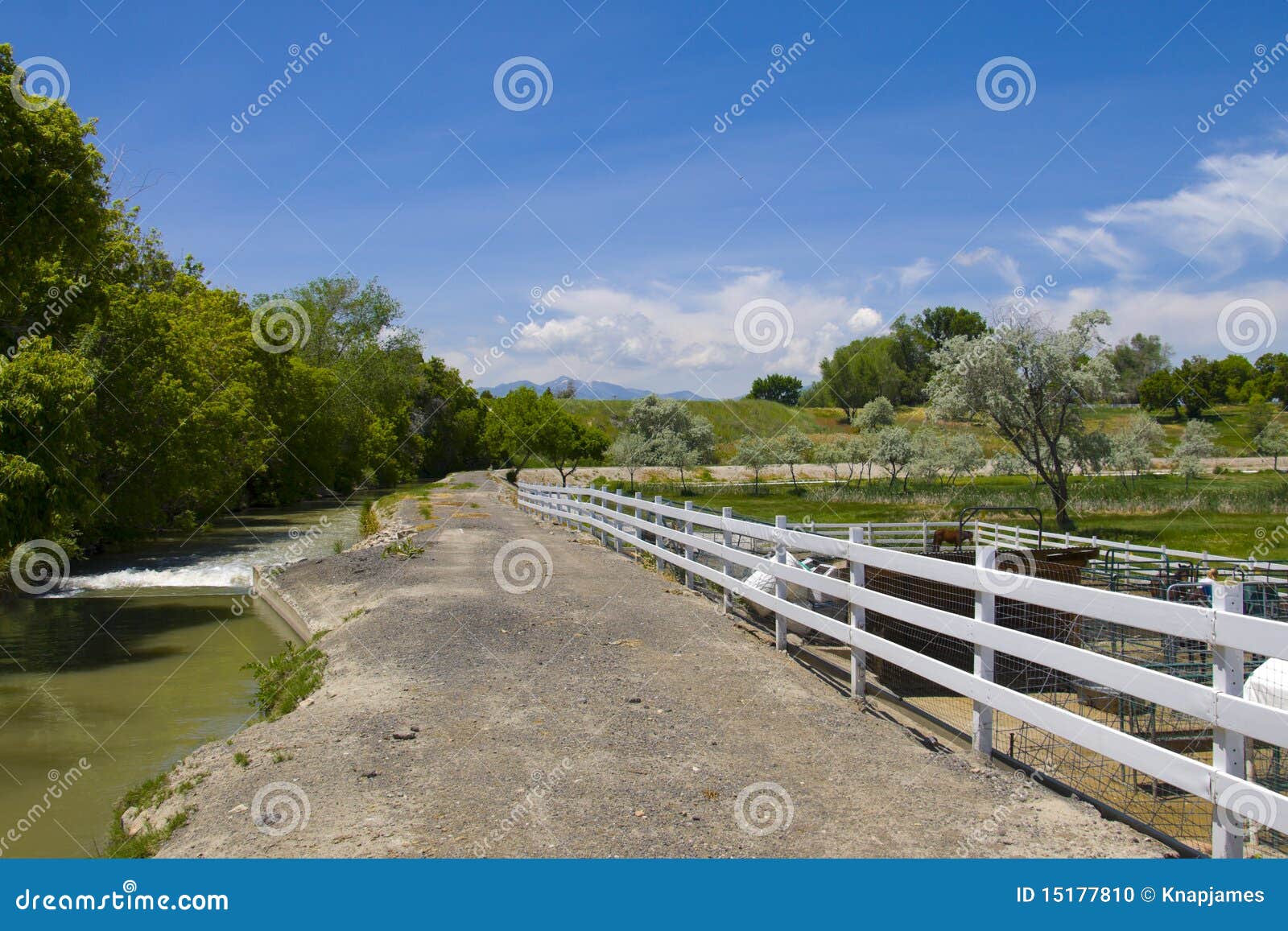 Country Farm Road stock photo. Image of field, west, farm - 15177810