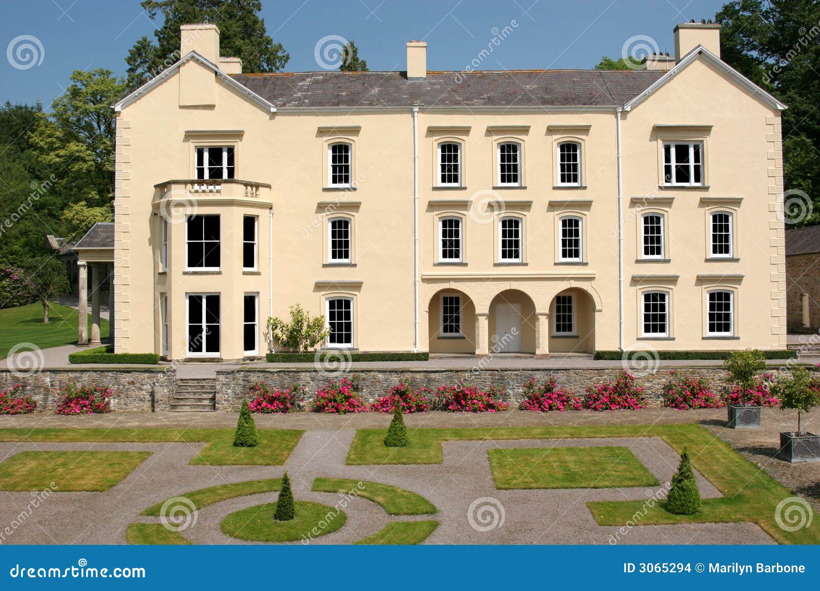 Country Mansion stock photo. Image of aristocratic, gardens - 3065294
