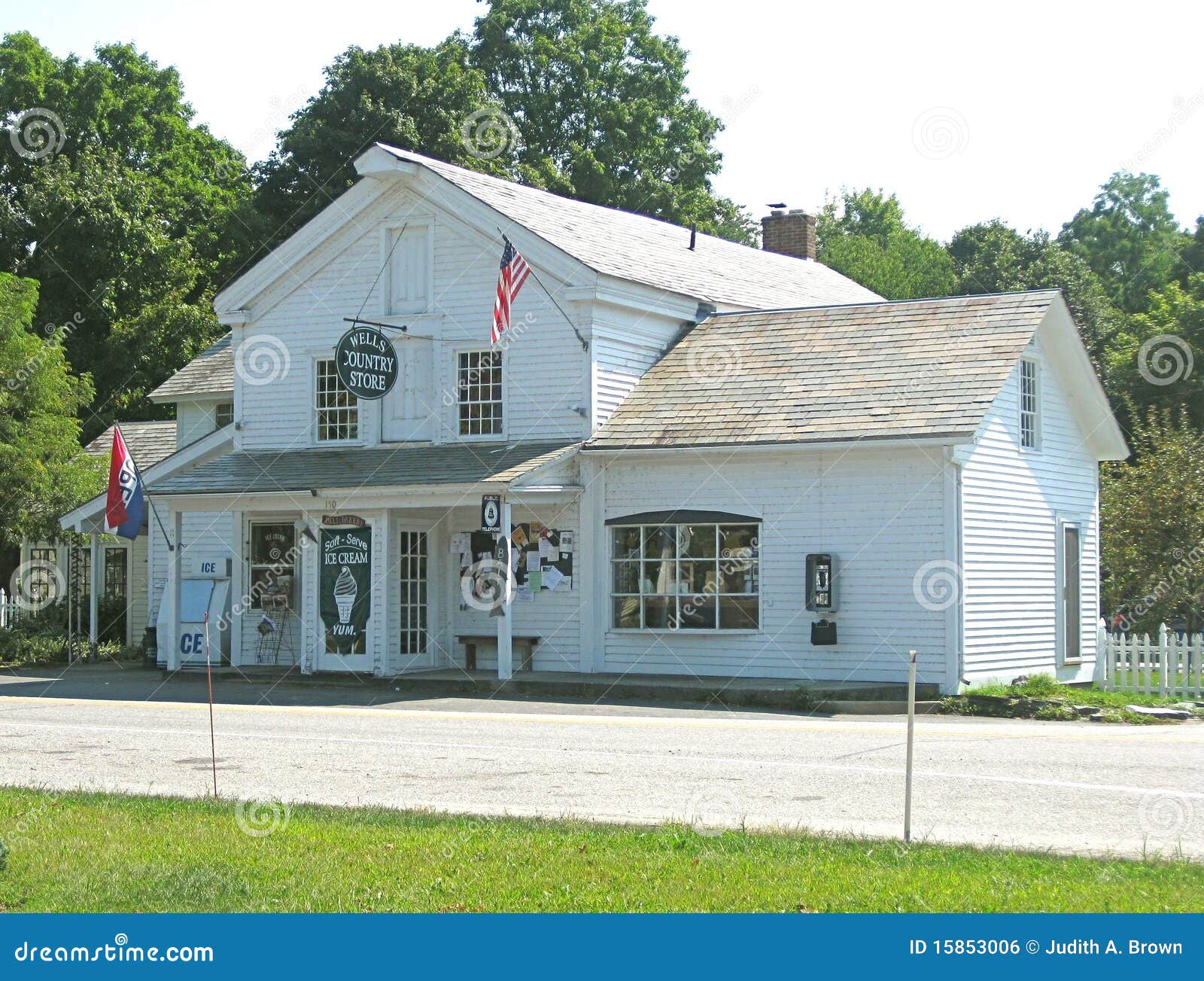 Country Store editorial photo. Image of established, papers - 15853006