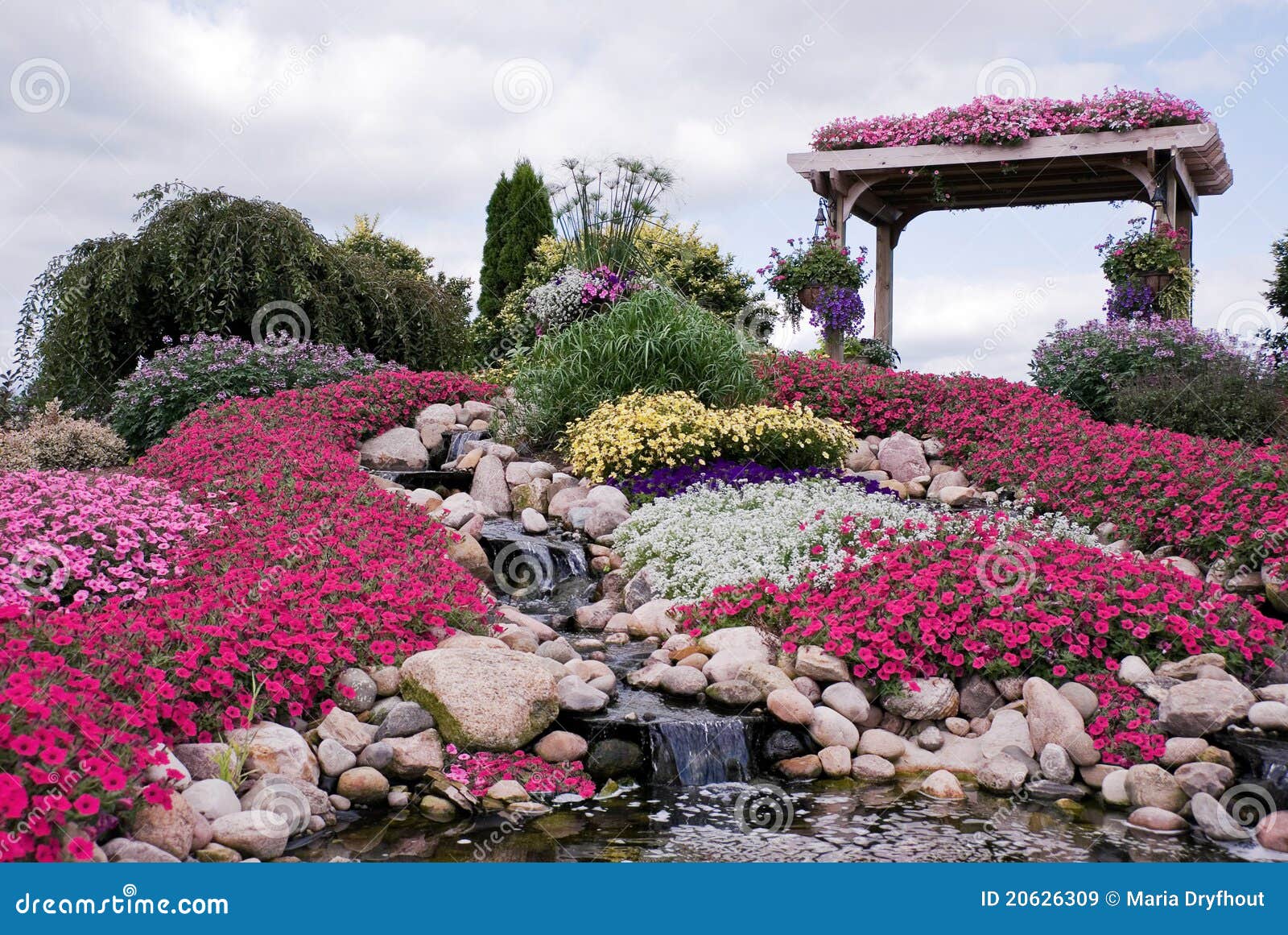 Country Waterfall stock image. Image of beauty, elegant - 20626309