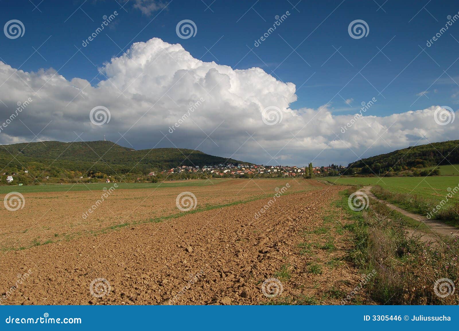 Countryside With Cloud Picture. Image: 3305446