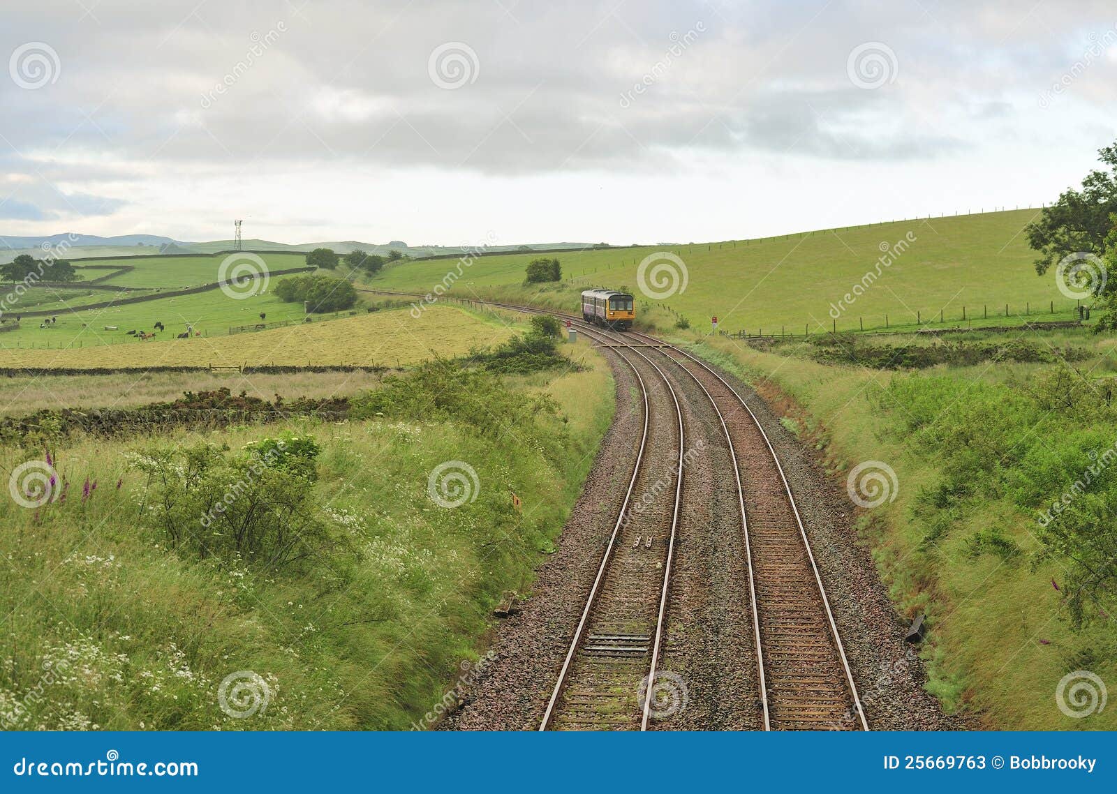 Countryside Commuter Train, Yorkshire Dales Stock Image - Image of line ...