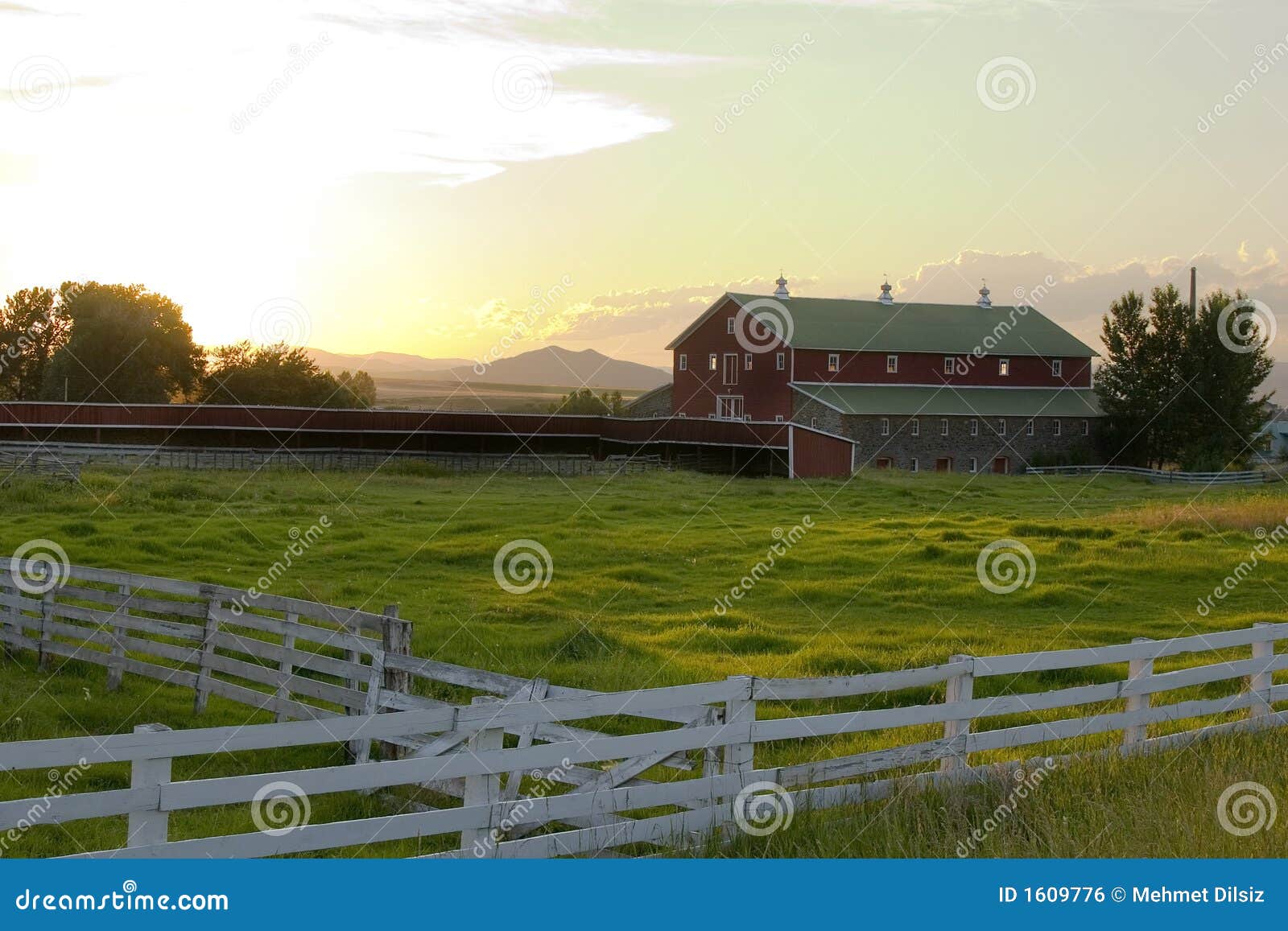 64,140 Countryside Ranch Photos - Free & Royalty-Free Stock Photos from ...