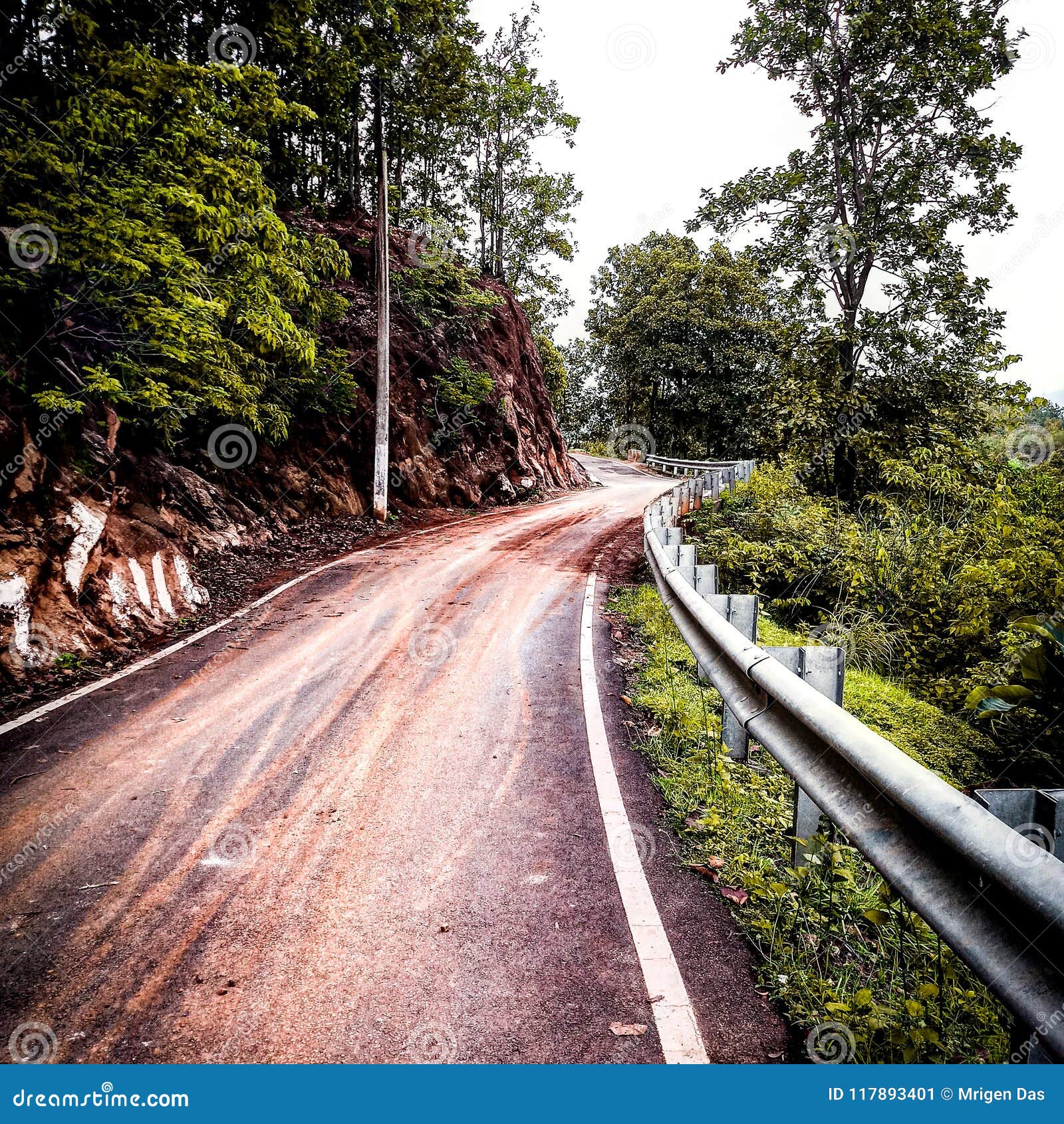 Countryside hill road stock image. Image of view, countryside - 117893401