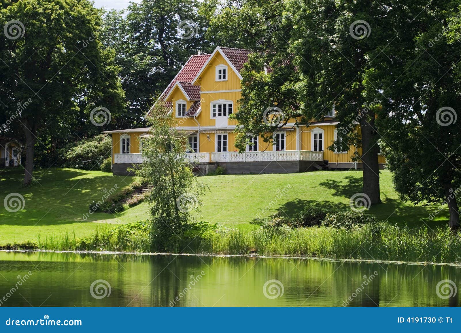 Countryside house stock photo. Image of nature, elegant - 4191730