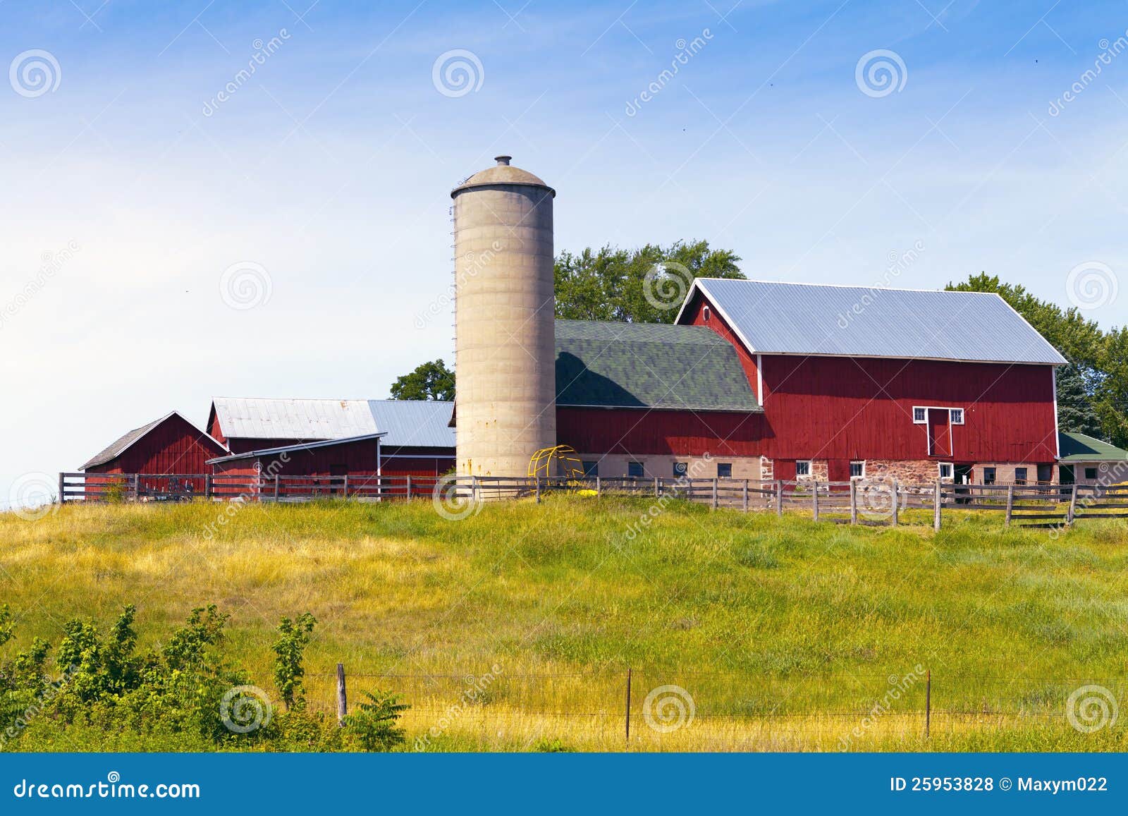 Countryside Landscape with Farm Stock Photo - Image of land, crop: 25953828