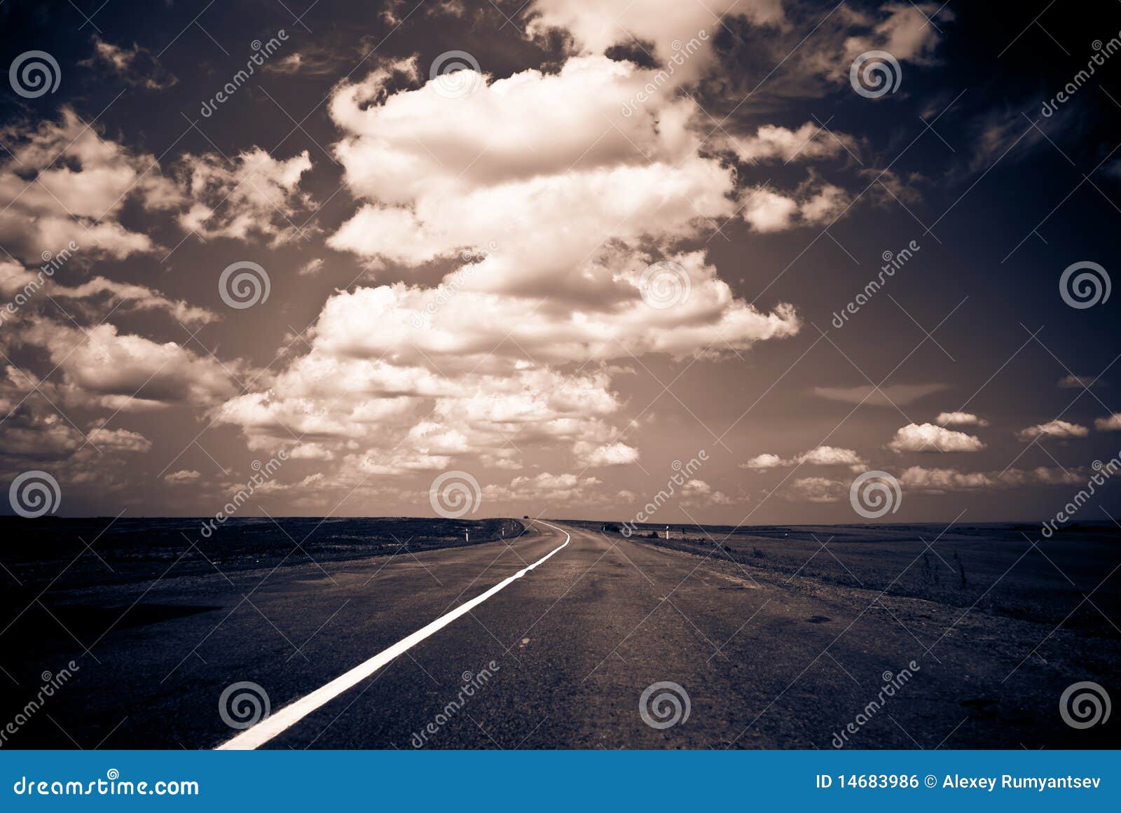 Countryside Road To Horizon Stock Photo - Image of sunlight, sunny ...