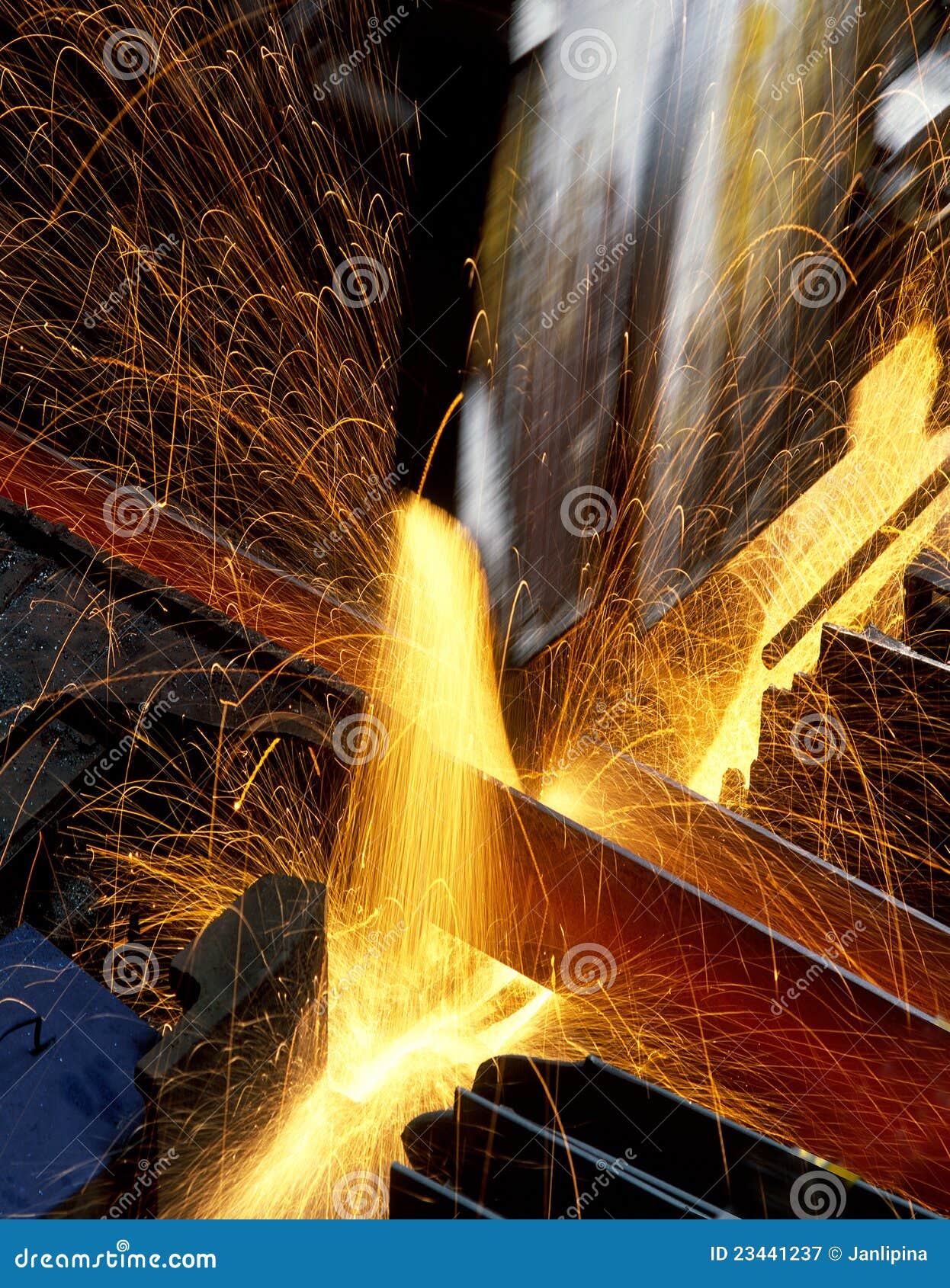 Coupeur en acier image stock. Image du métal, rectifieuse - 23441237