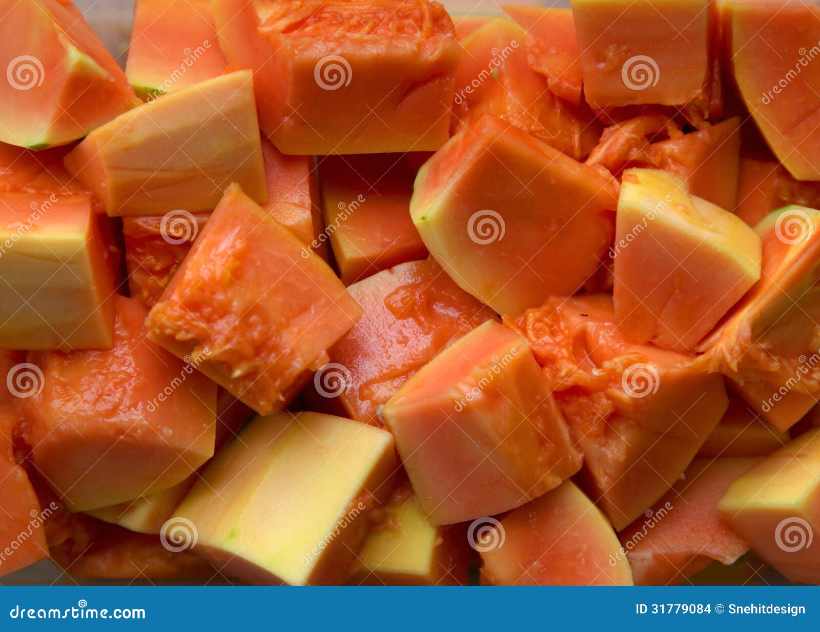 Coupez le fruit de papaye photo stock. Image du demi - 31779084