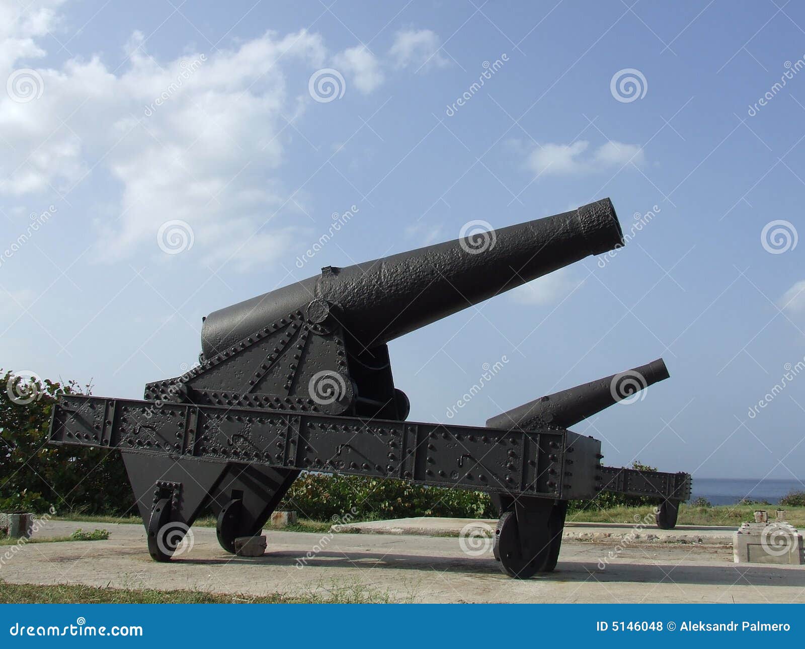 Couple of big cannons stock photo. Image of strength, cuba - 5146048