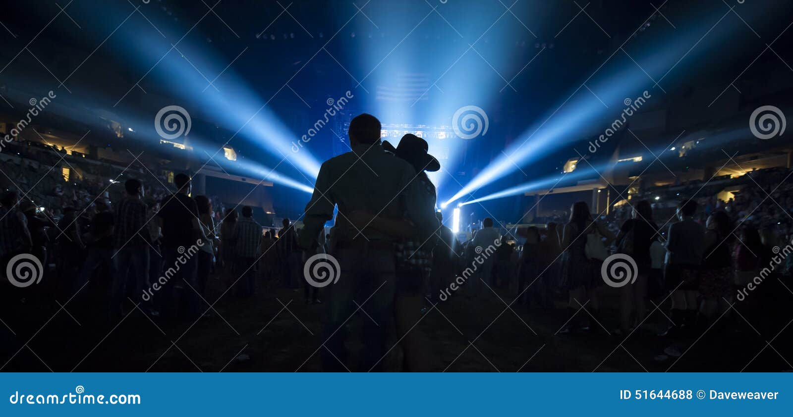 Couple at Concert editorial stock photo. Image of crowd - 51644688