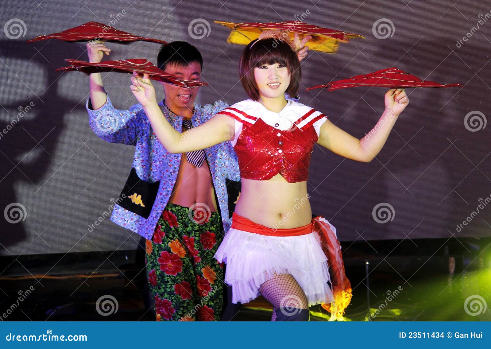 Couple dance opera editorial stock image. Image of china - 23511434