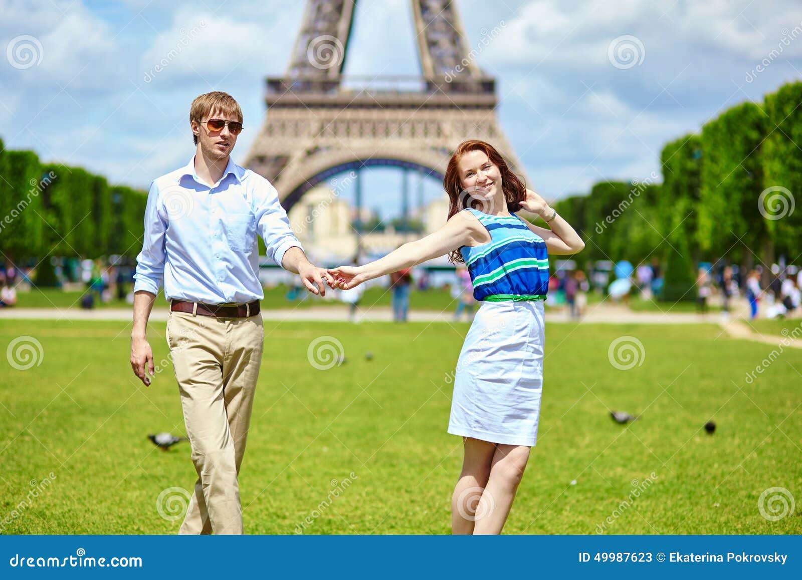 Couple Dancing in Paris Near the Eiffel Tower Stock Image - Image of ...
