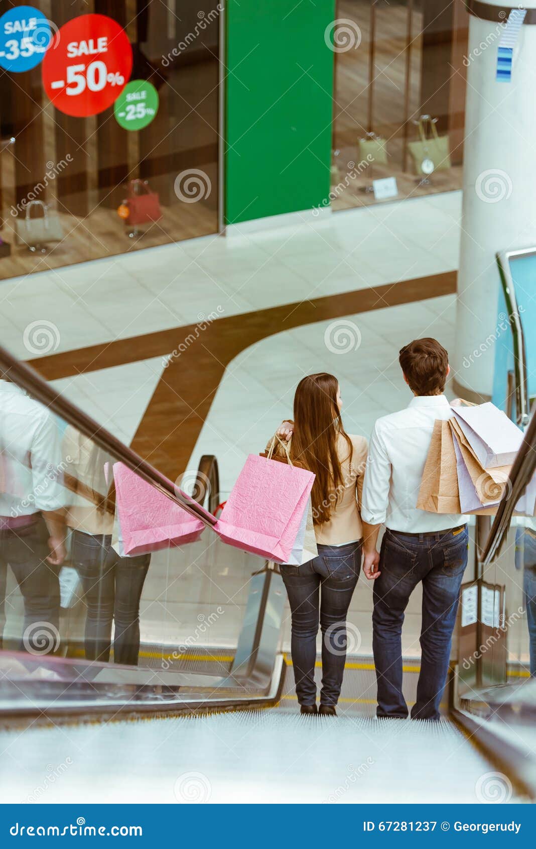 Couple doing shopping stock image. Image of modern, lifestyle - 67281237