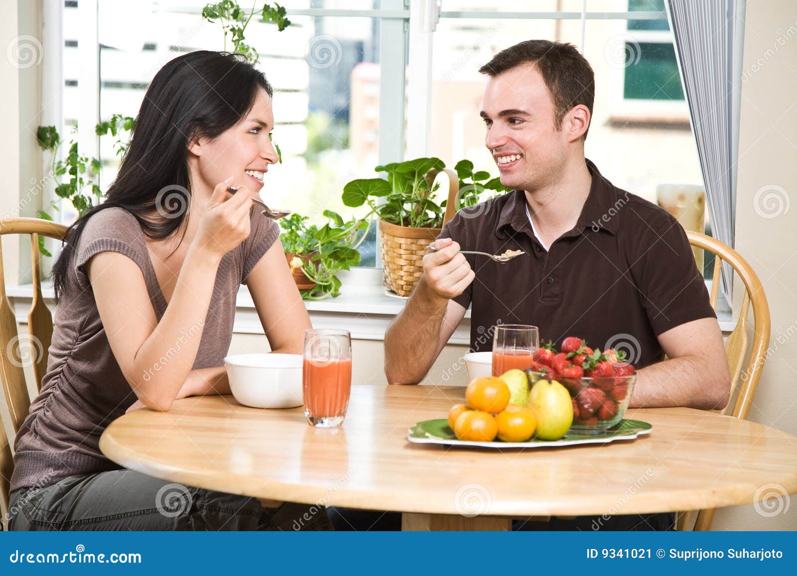 Couple eating breakfast stock image. Image of couple, health - 9341021