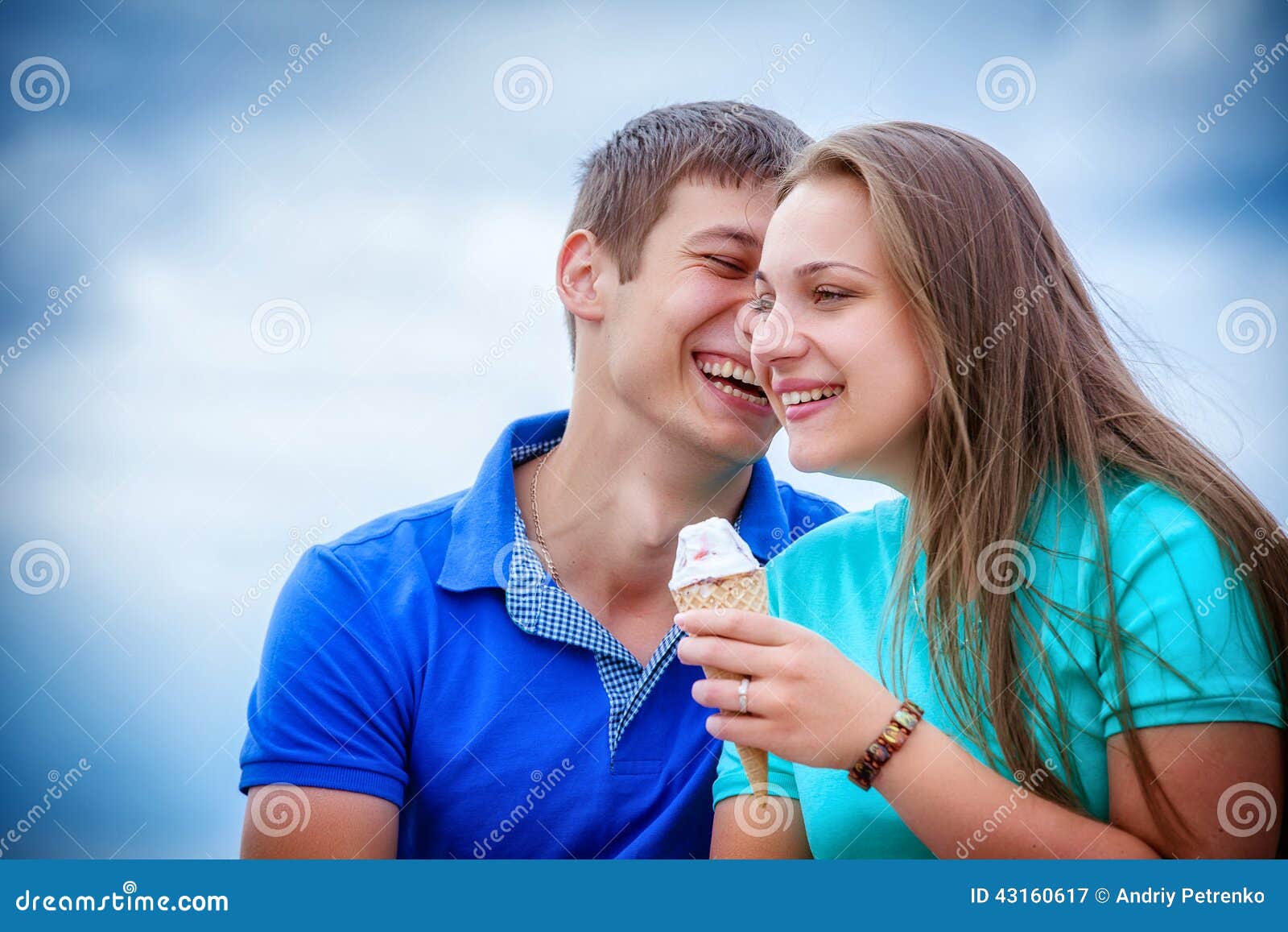 Couple Eating Ice Cream at Park Stock Image - Image of girlfriend ...