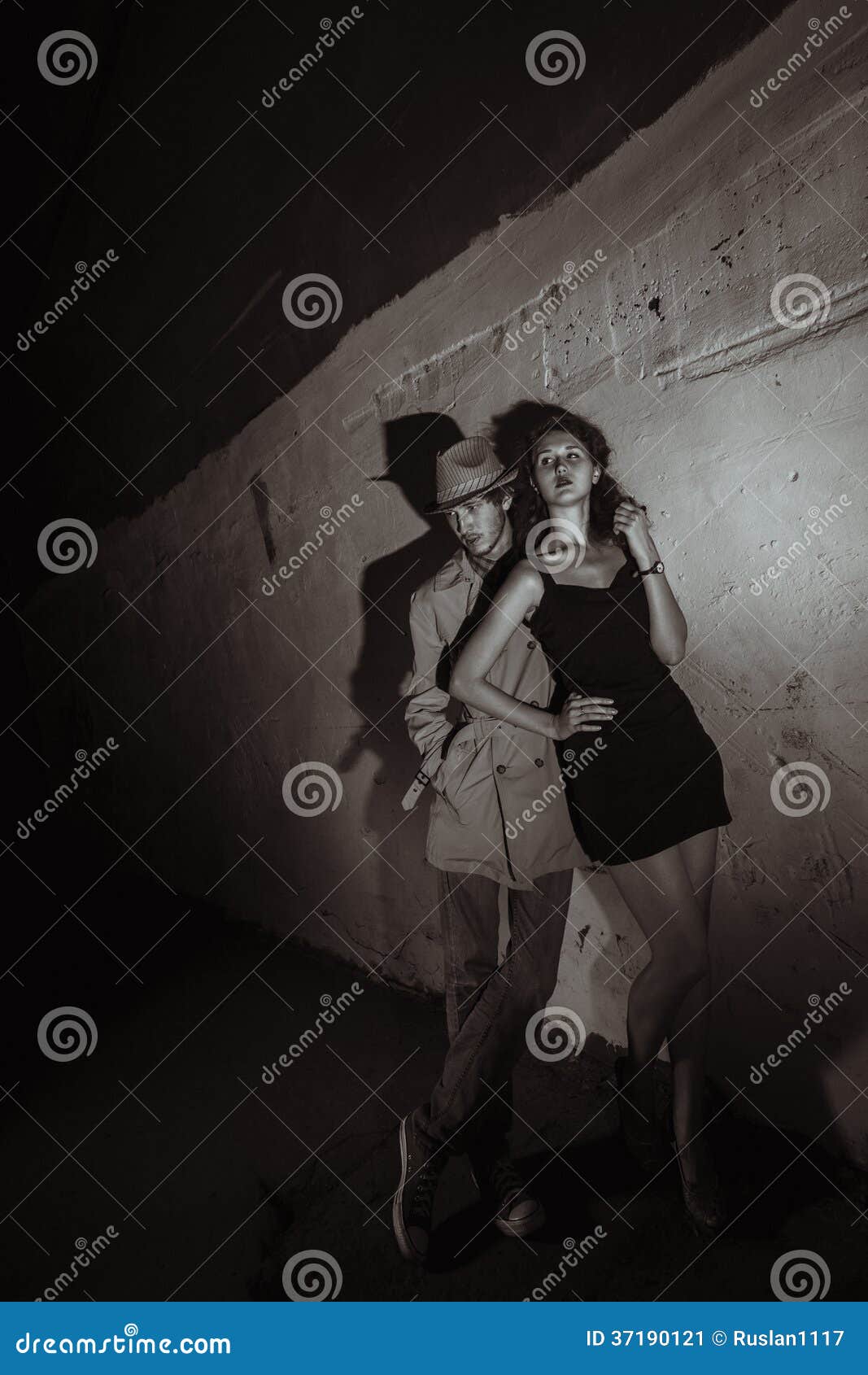 Couple of gangsters stock image. Image of hold, dress - 37190121