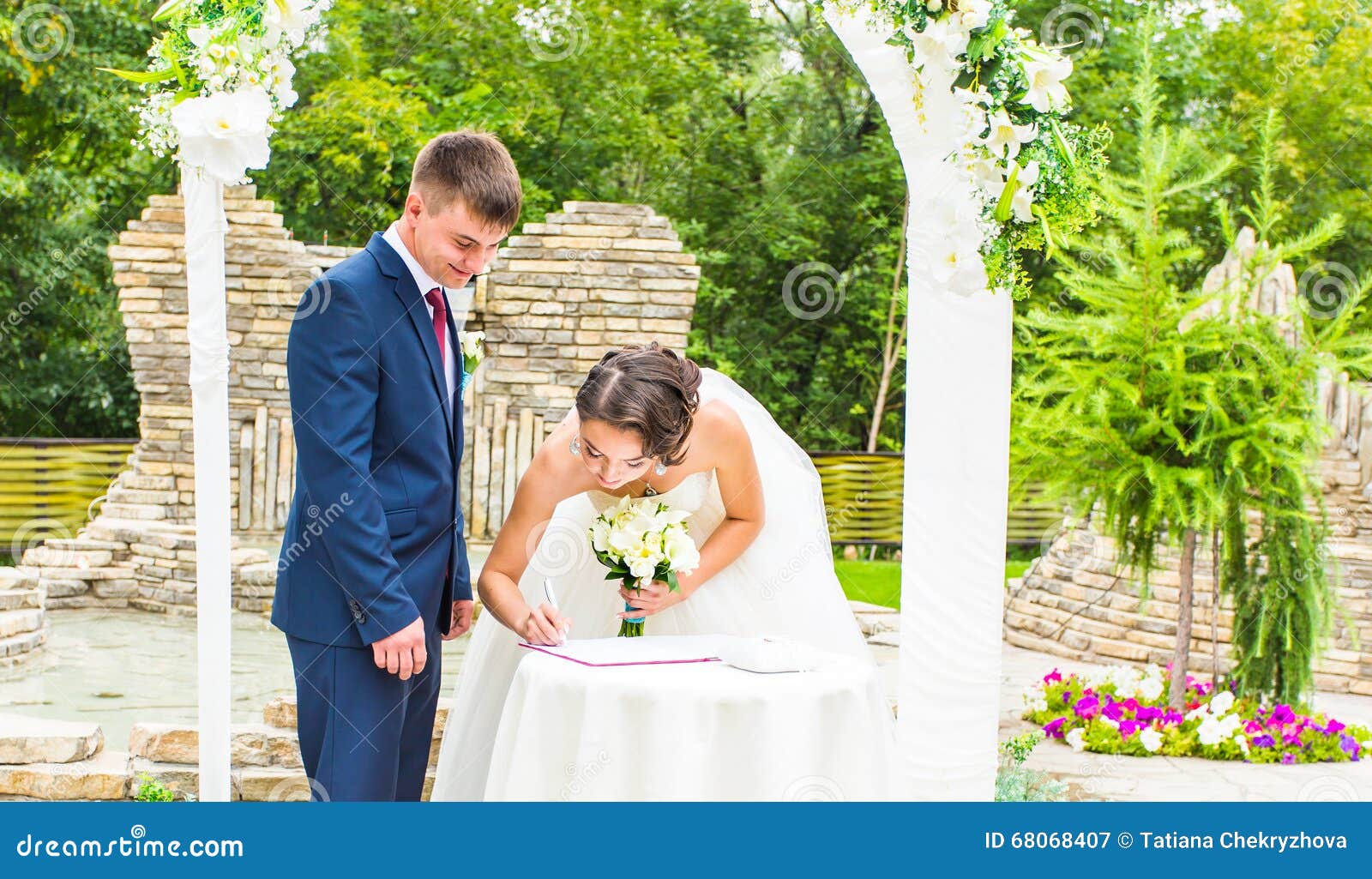 Couple Getting Married at an Outdoor Wedding Ceremony Stock Image ...