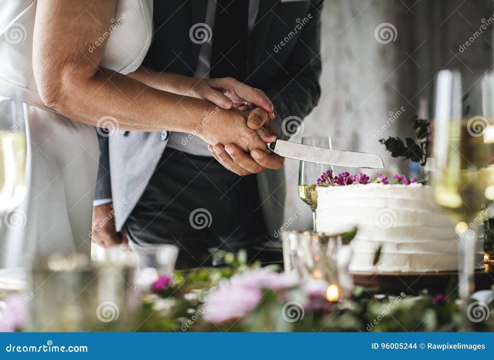 Couple Hands Cutting Wedding Cake Stock Photo - Image of ...