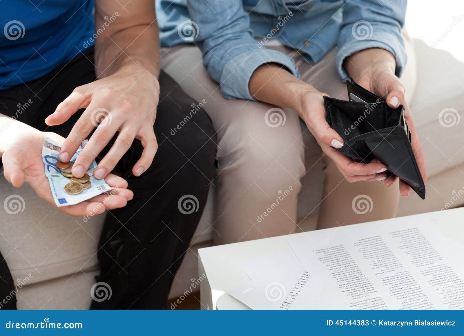 Couple Having Money Problem Stock Image - Image of debt, bills: 45144383