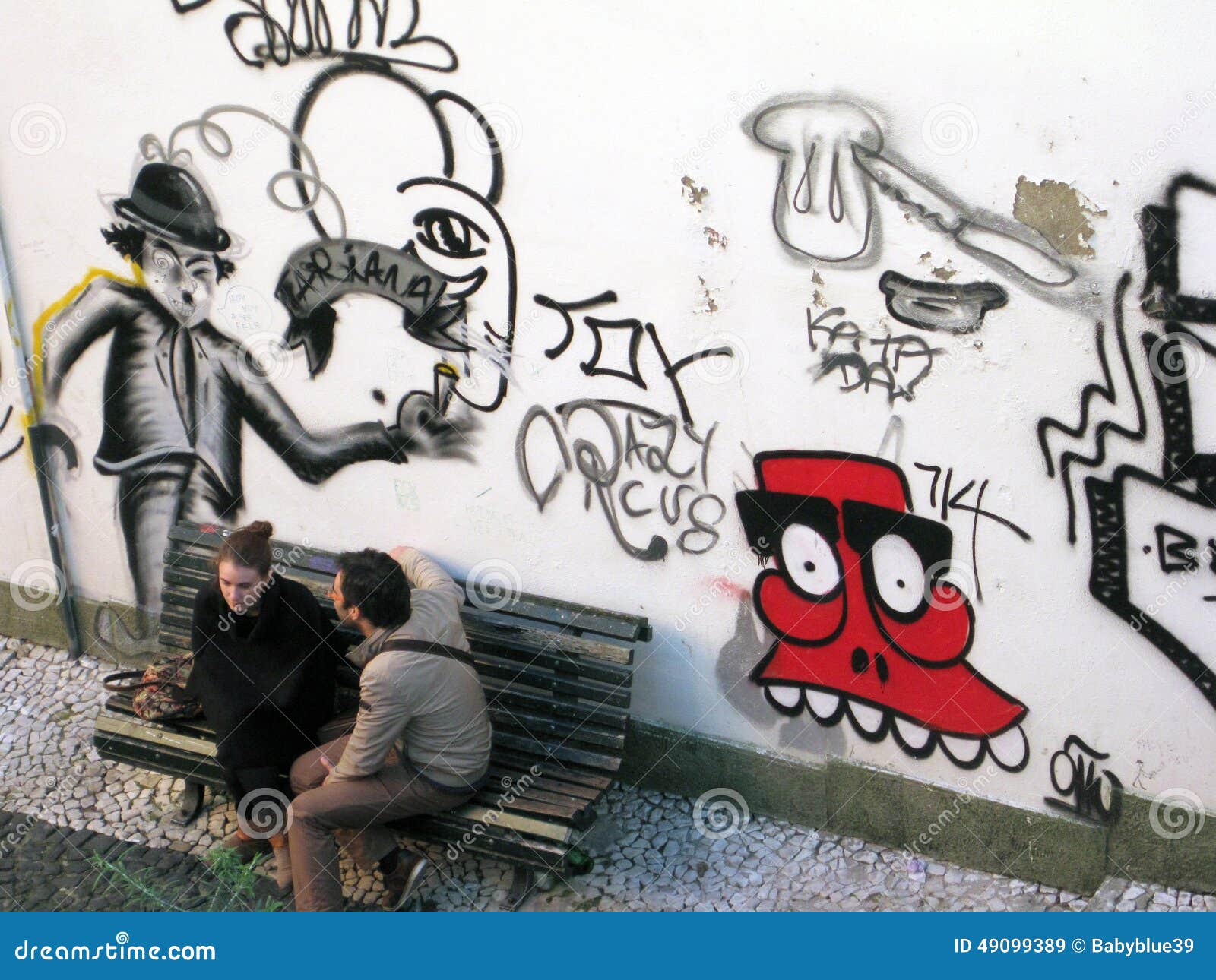 Couple in Love with Graffiti Editorial Stock Image - Image of couple ...