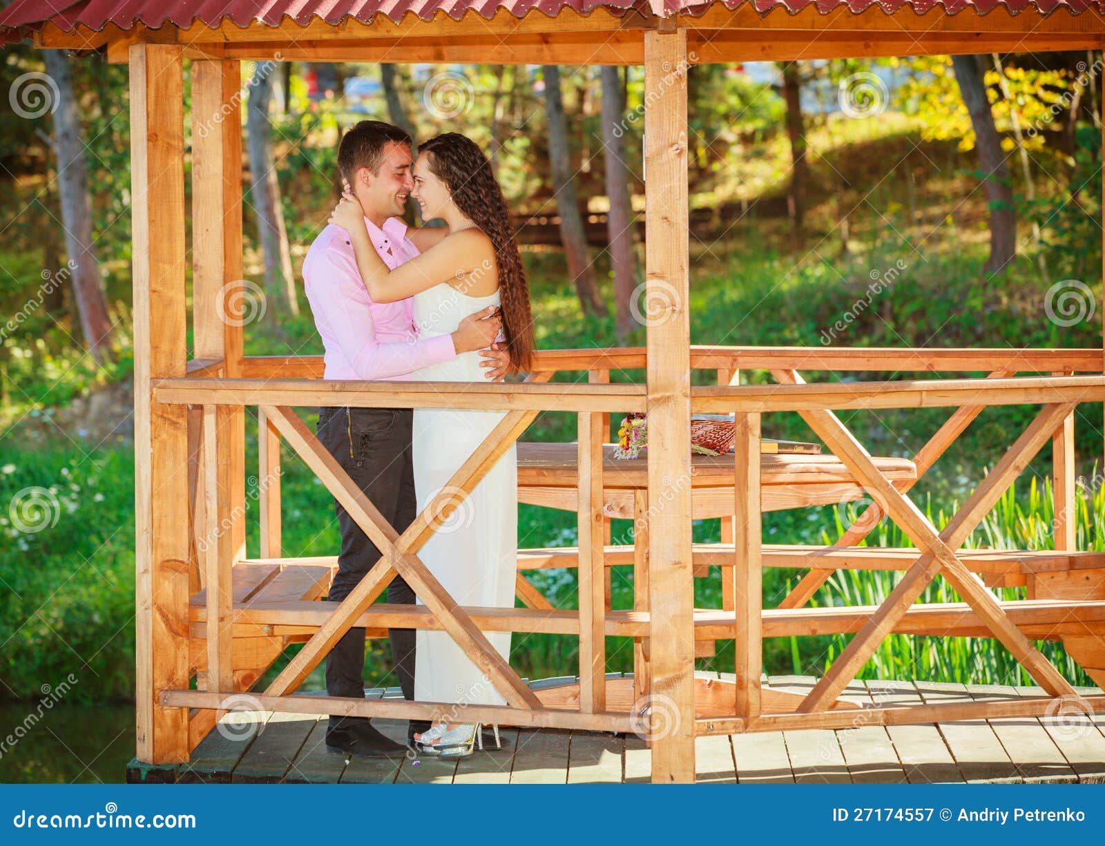 Couple in park outdoor stock image. Image of arbour, park - 27174557