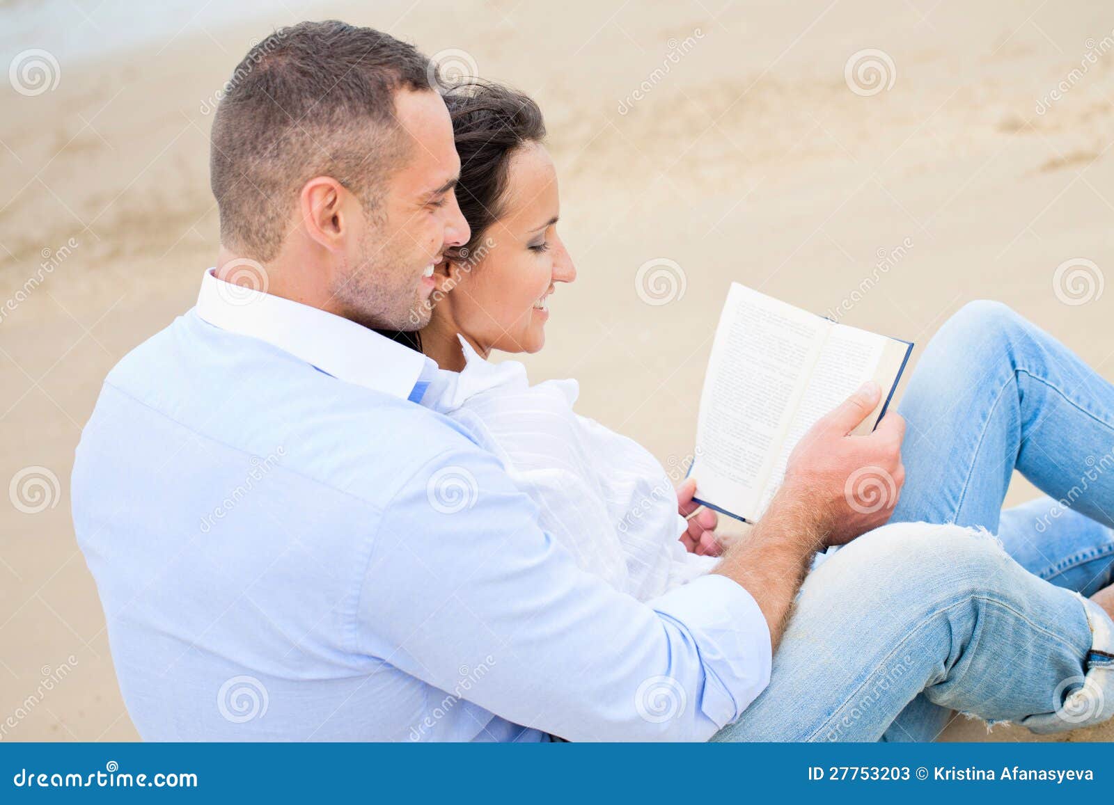 Couple reading book stock image. Image of leisure, happy - 27753203
