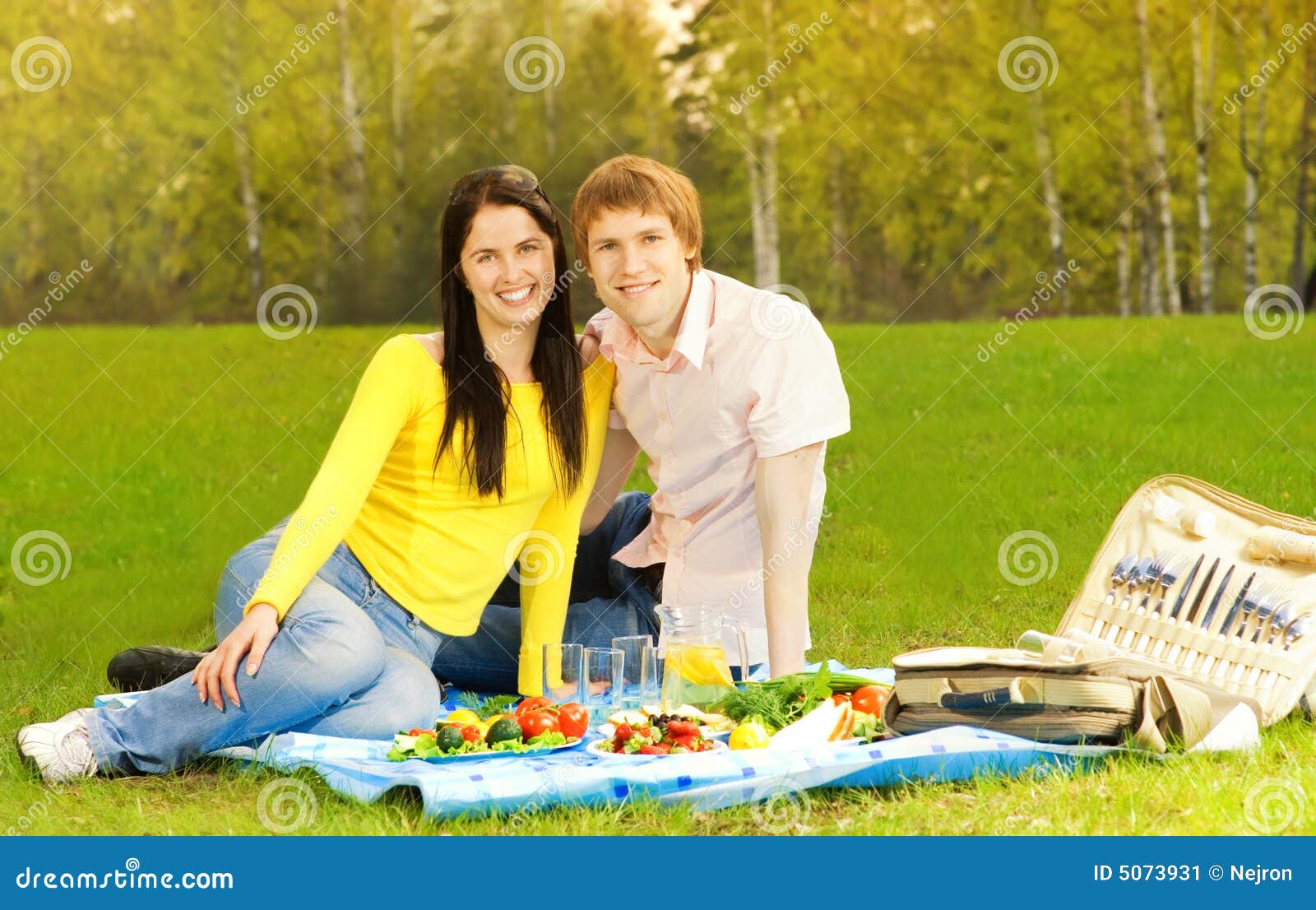 Couple at romantic picnic stock image. Image of forest - 5073931