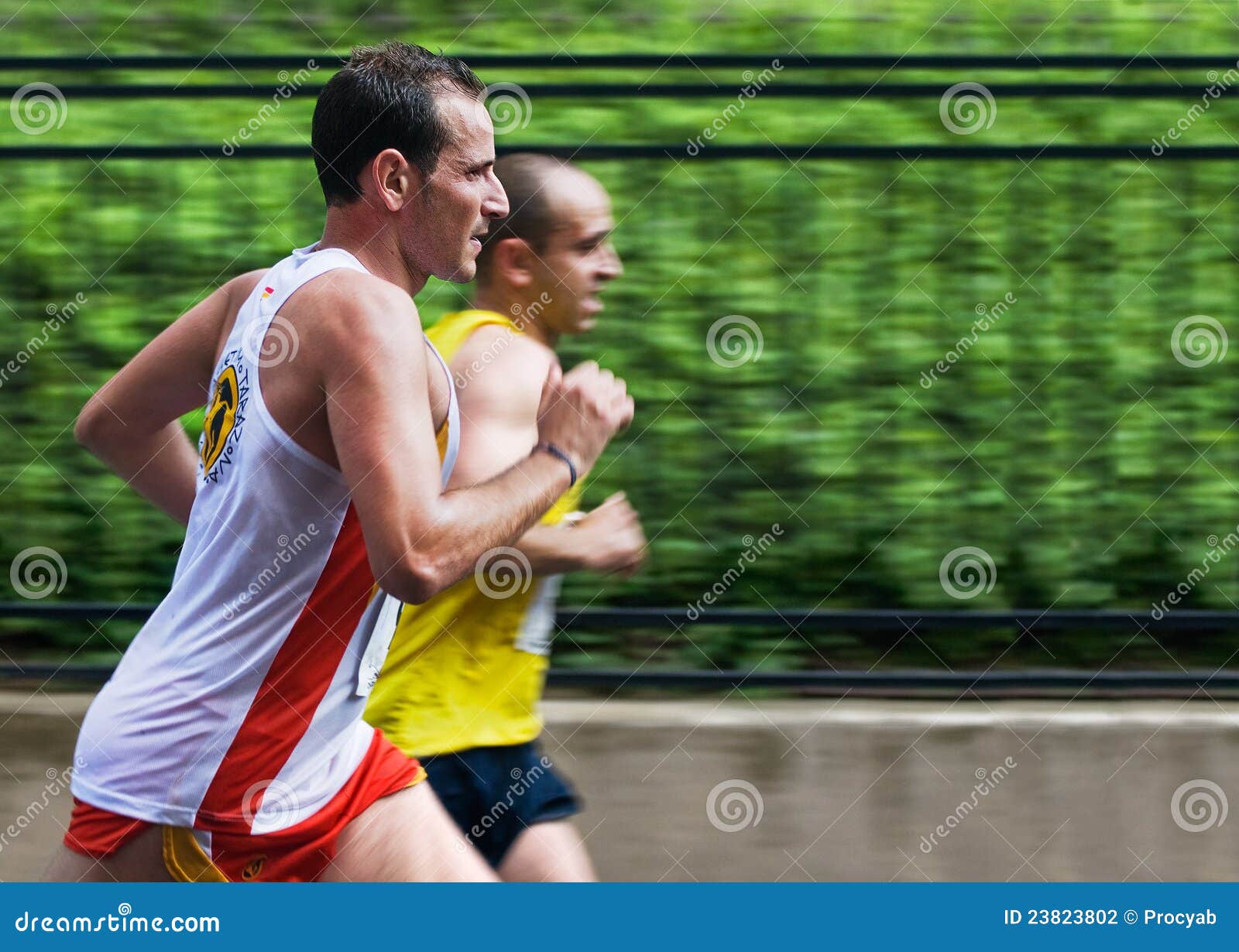 Couple of runners editorial photography. Image of endurance - 23823802