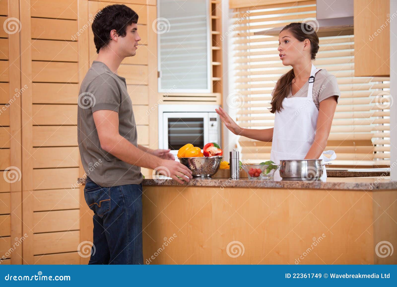 Couple Talking in the Kitchen Stock Image - Image of prepare, caucasian ...