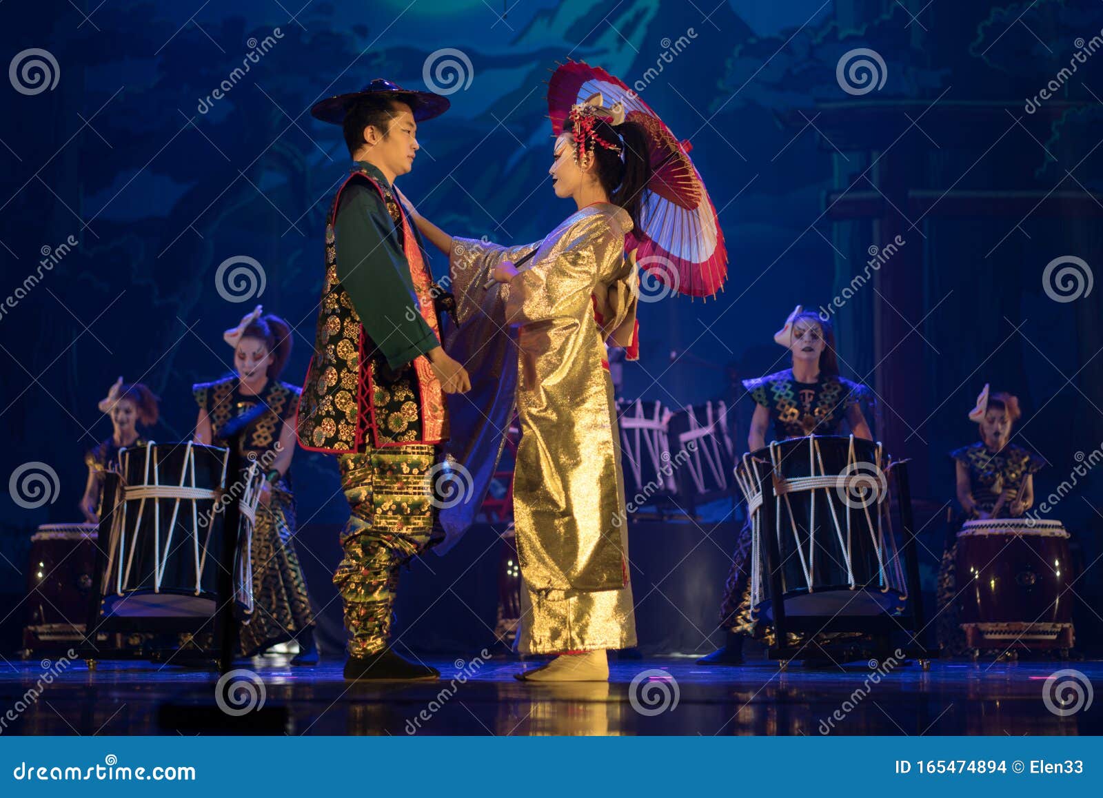 Couple in Traditional Kimono Dancing on the Stage Stock Photo - Image ...