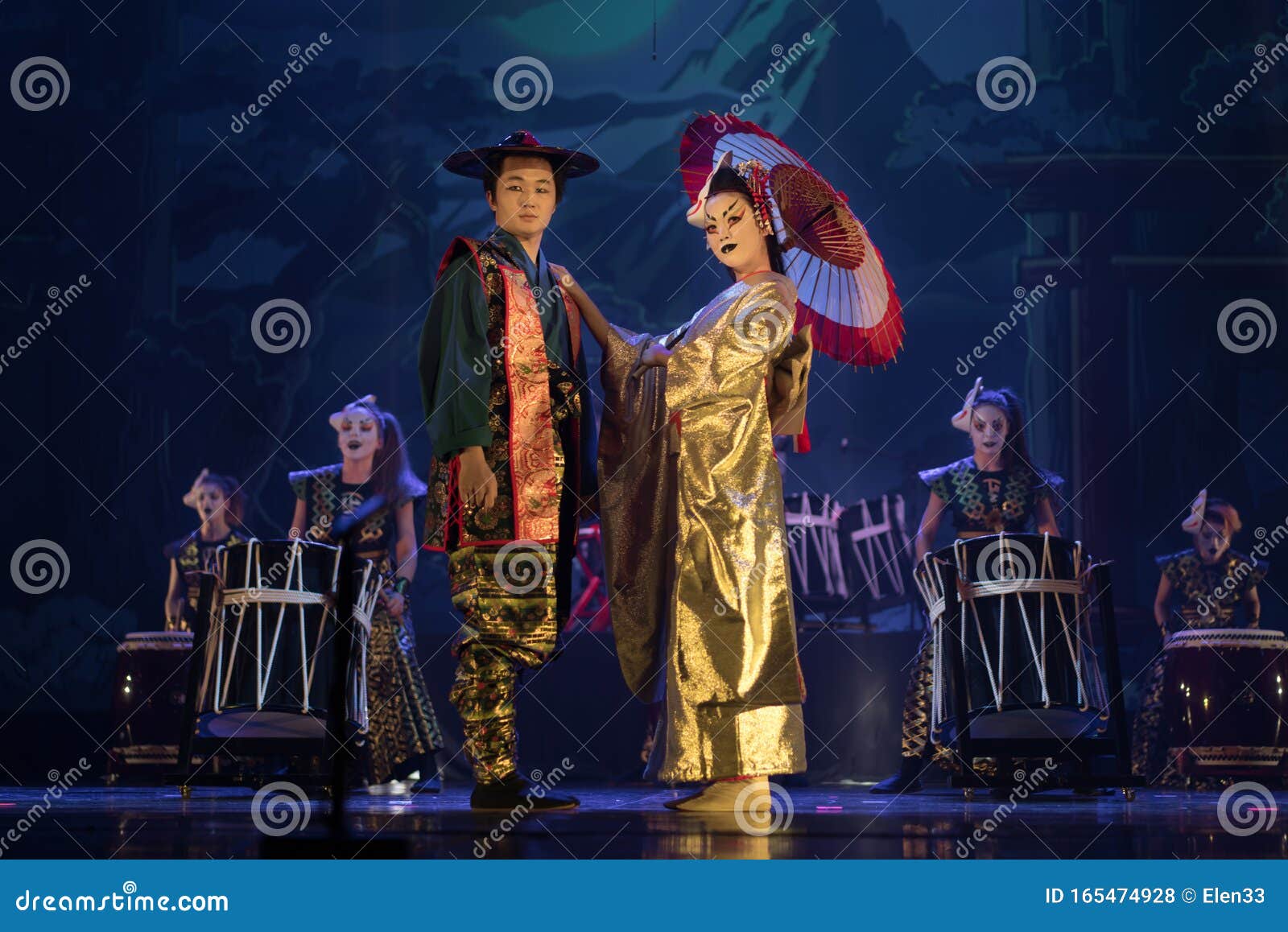 Couple in Traditional Kimono Dancing on the Stage Stock Photo - Image ...