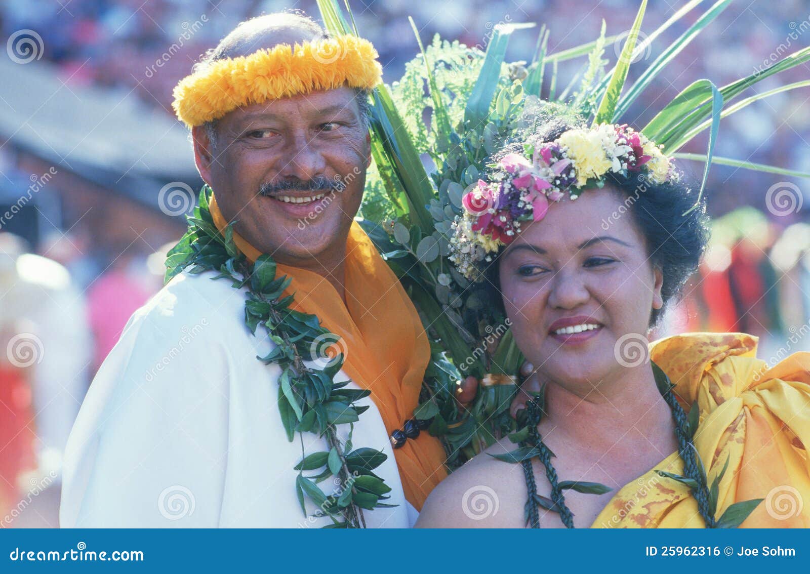 A Couple Wearing Polynesian Costumes Editorial Photo - Image of ethnic ...