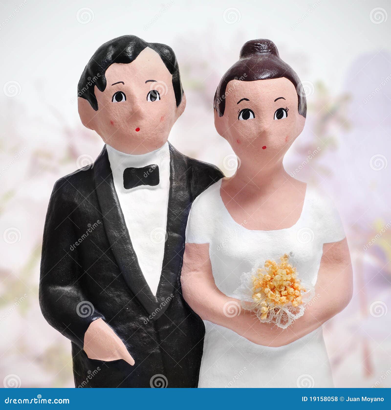 Couple wedding cake topper stock photo. Image of celebrate - 19158058