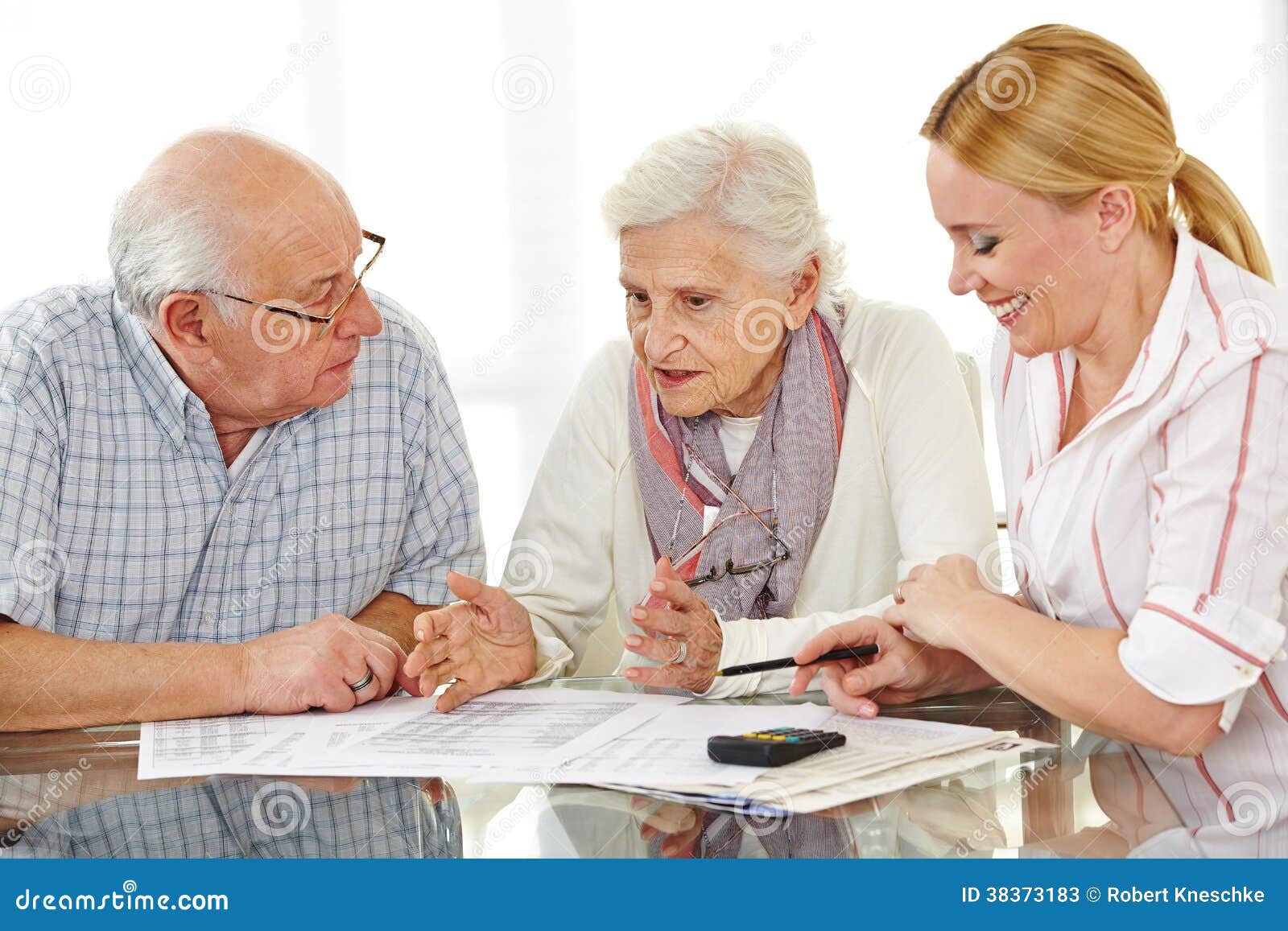 Couples De Vieillards Argueing Image stock - Image du finances, couples ...